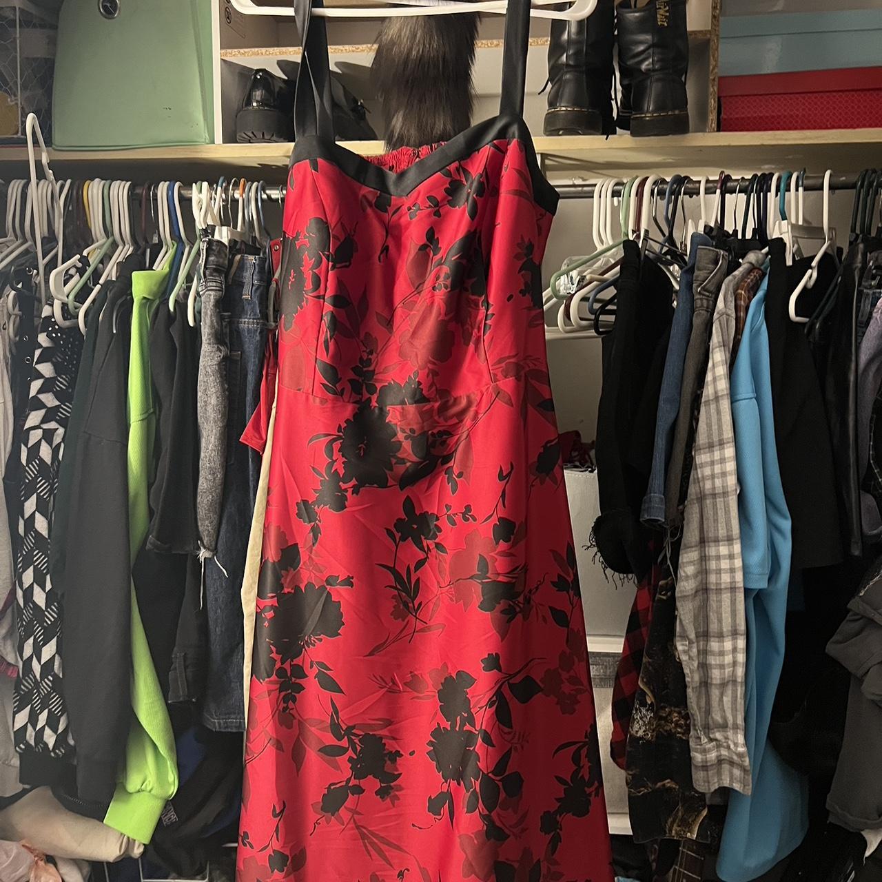 Midi Retro Red Patterned Dress - Depop