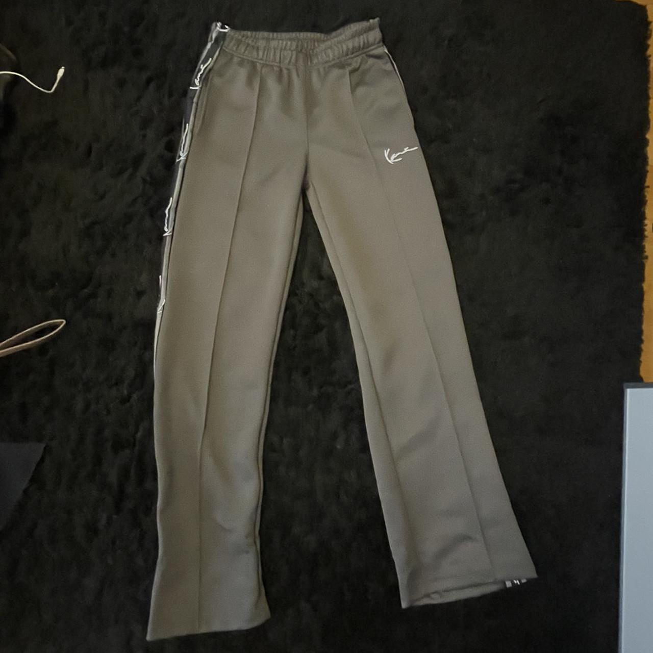 Karl Kani Pants - Depop