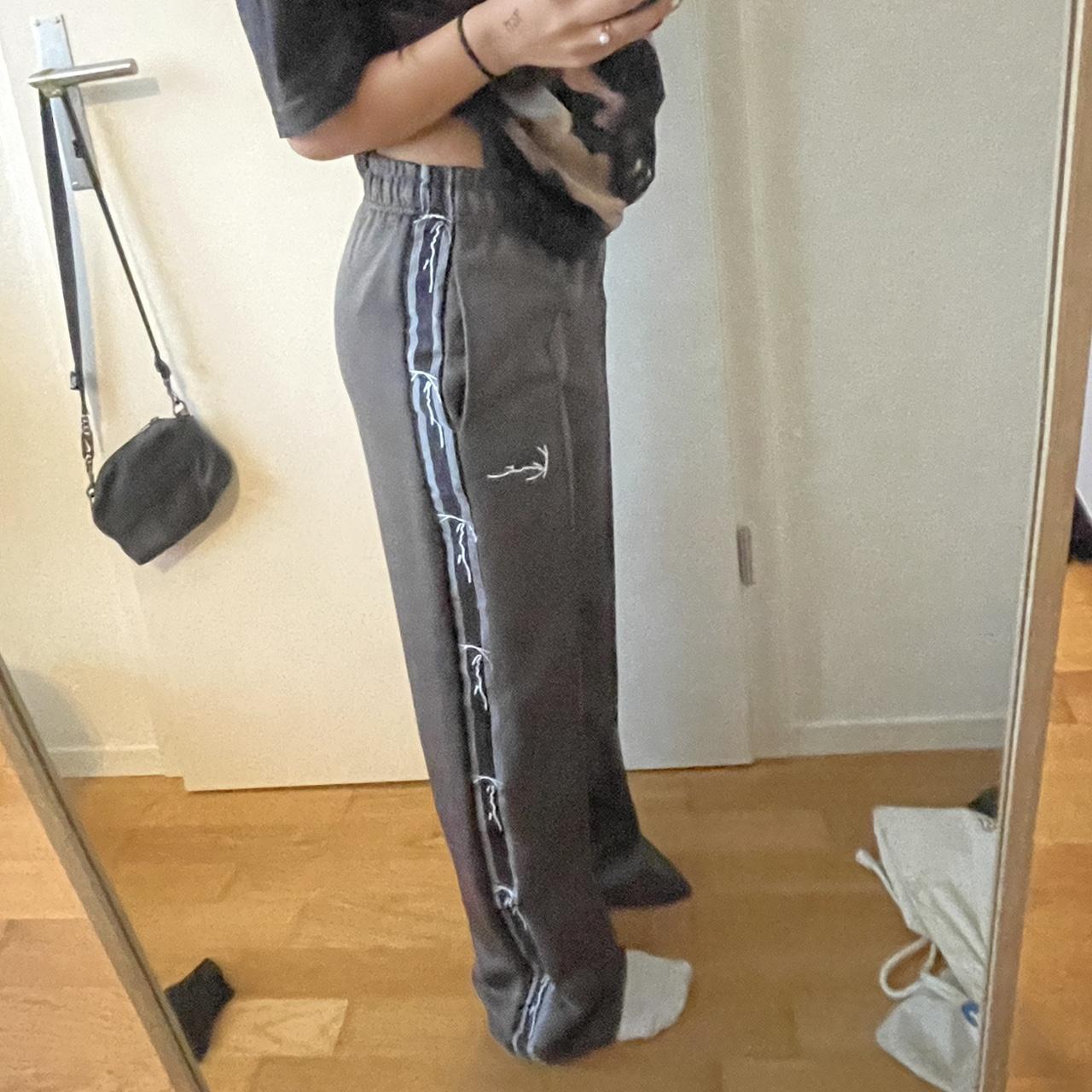 Karl Kani Pants - Depop