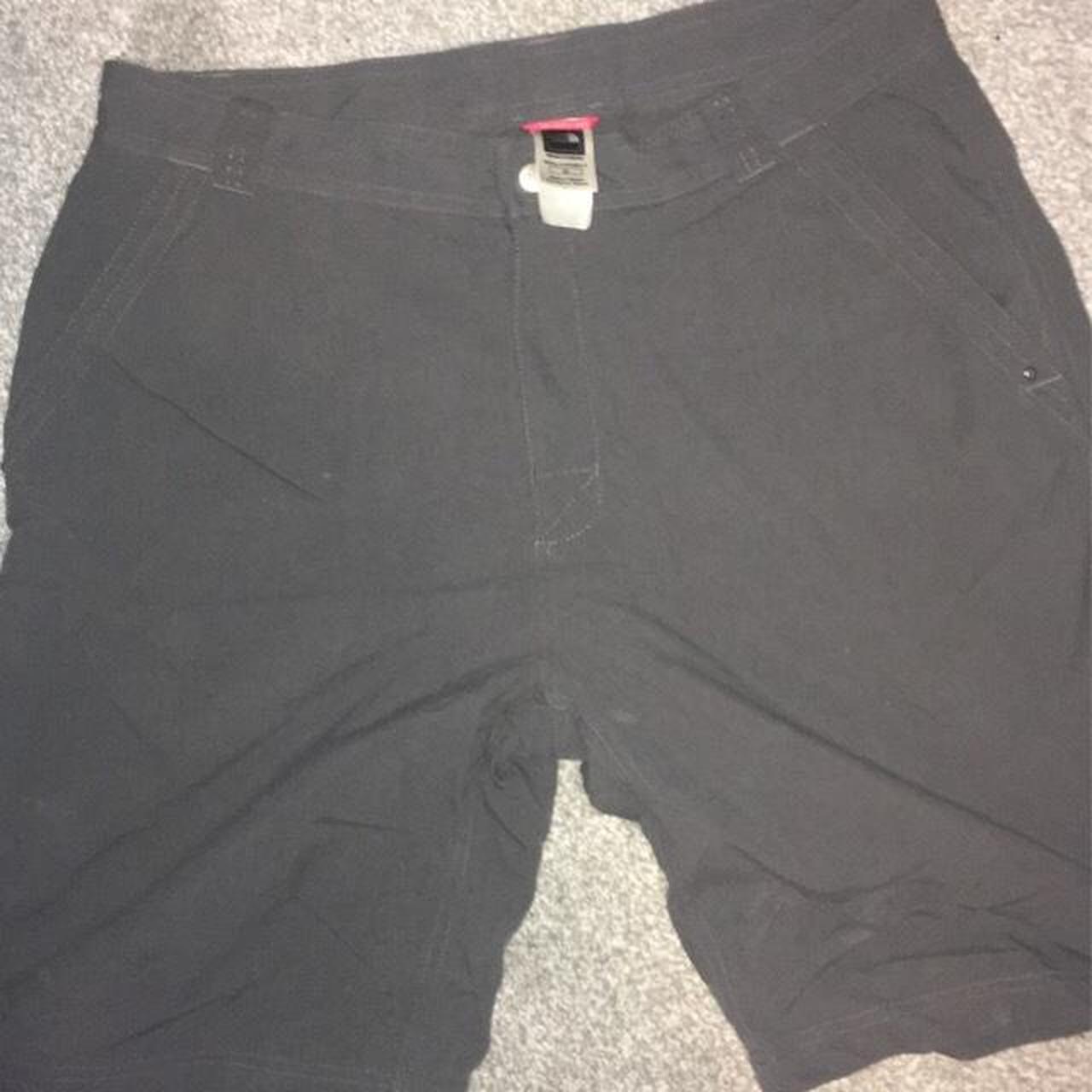North face cargo pants perfect condition Size:34 - Depop