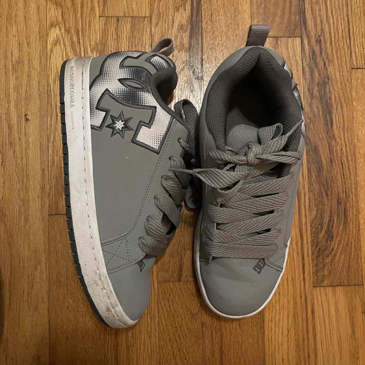 Womens size 5 grey DC shoes - Depop