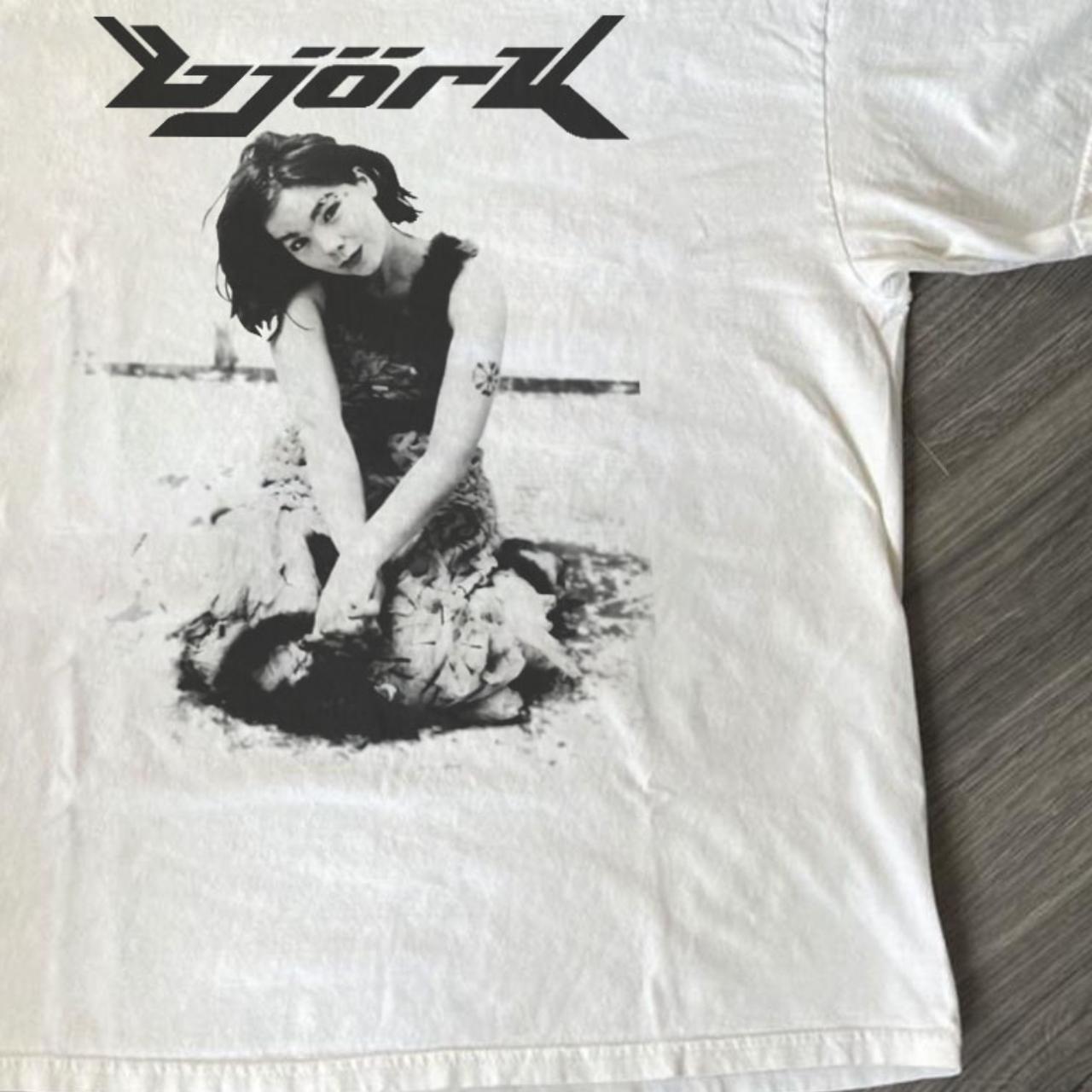 bjork pose unisex t shirt Medium fabric (5.3... - Depop