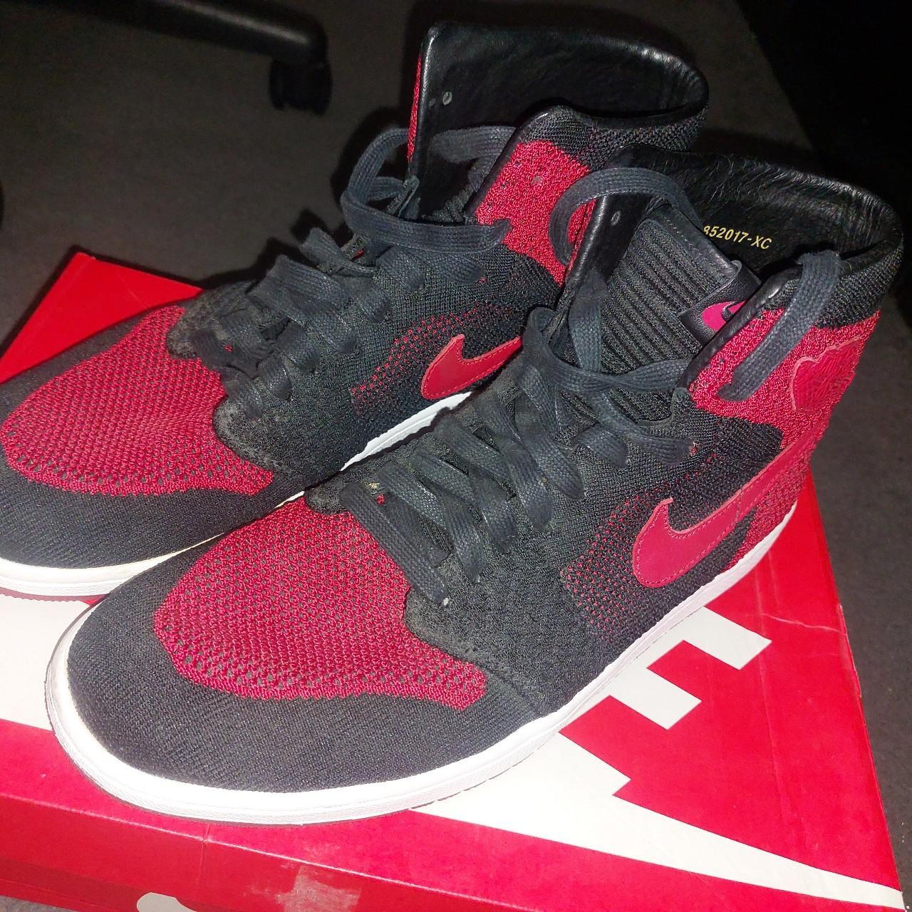 Jordan Men's Black and Red Trainers | Depop