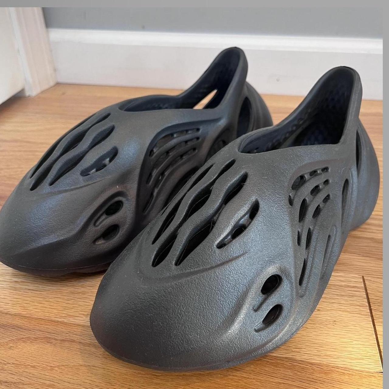 Yeezy Men's Black Trainers | Depop