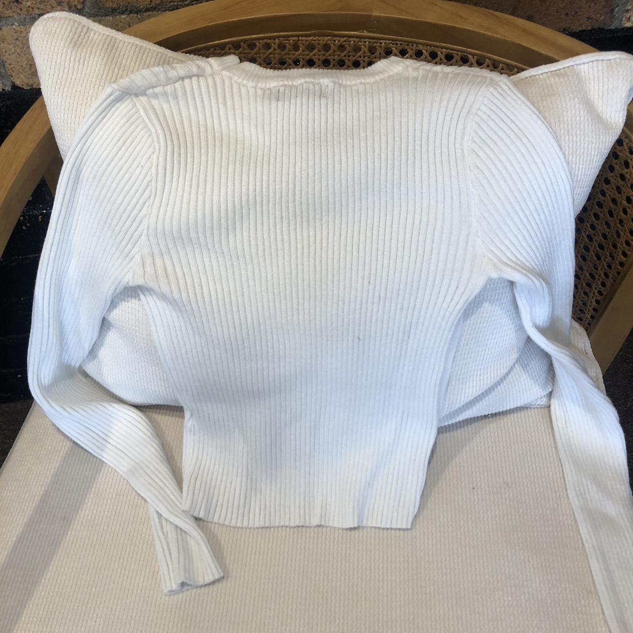 White knit long sleeve !! Mirrou top 🤍 - Depop