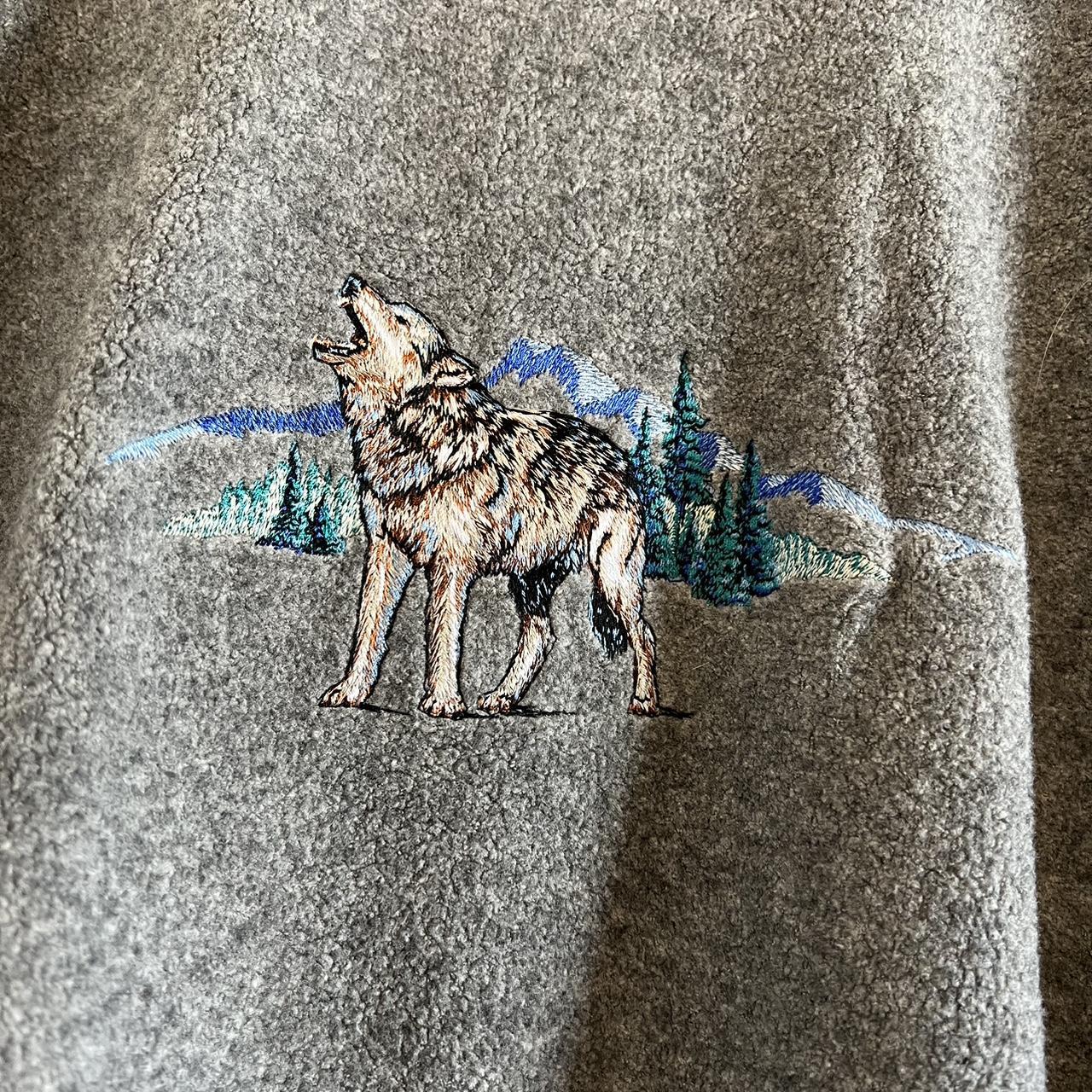 Natural wonders wolves fleece hoodie size L Cozy !... - Depop