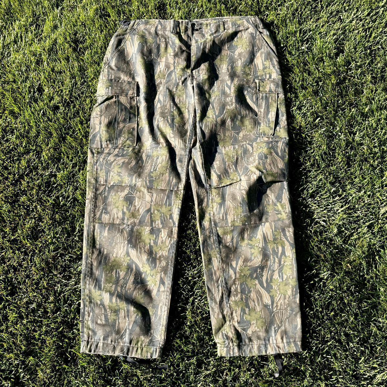 Vintage Camo pants Size - 34 Measurements - 18... - Depop