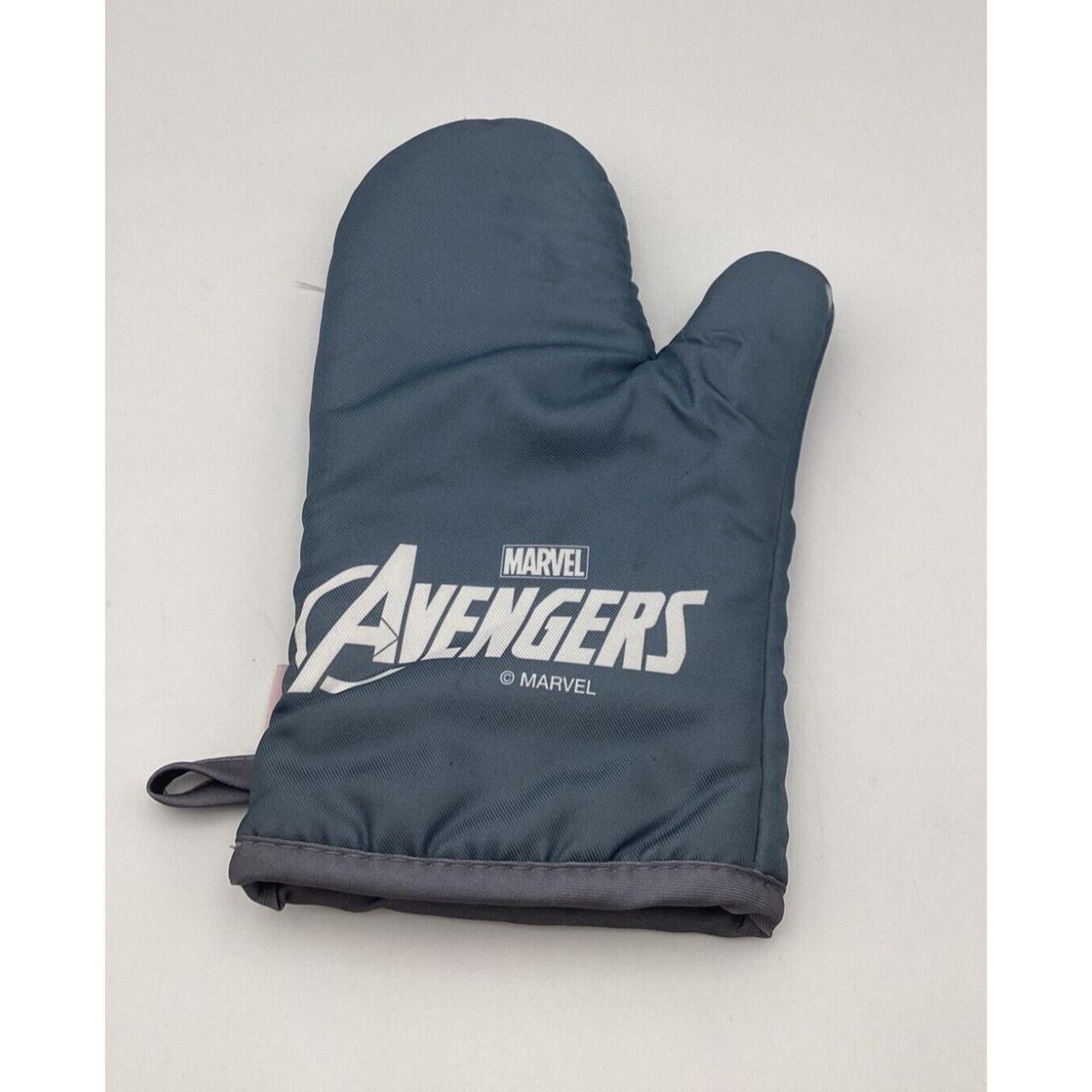 Marvel Avengers Kitchen Oven Mit | Depop