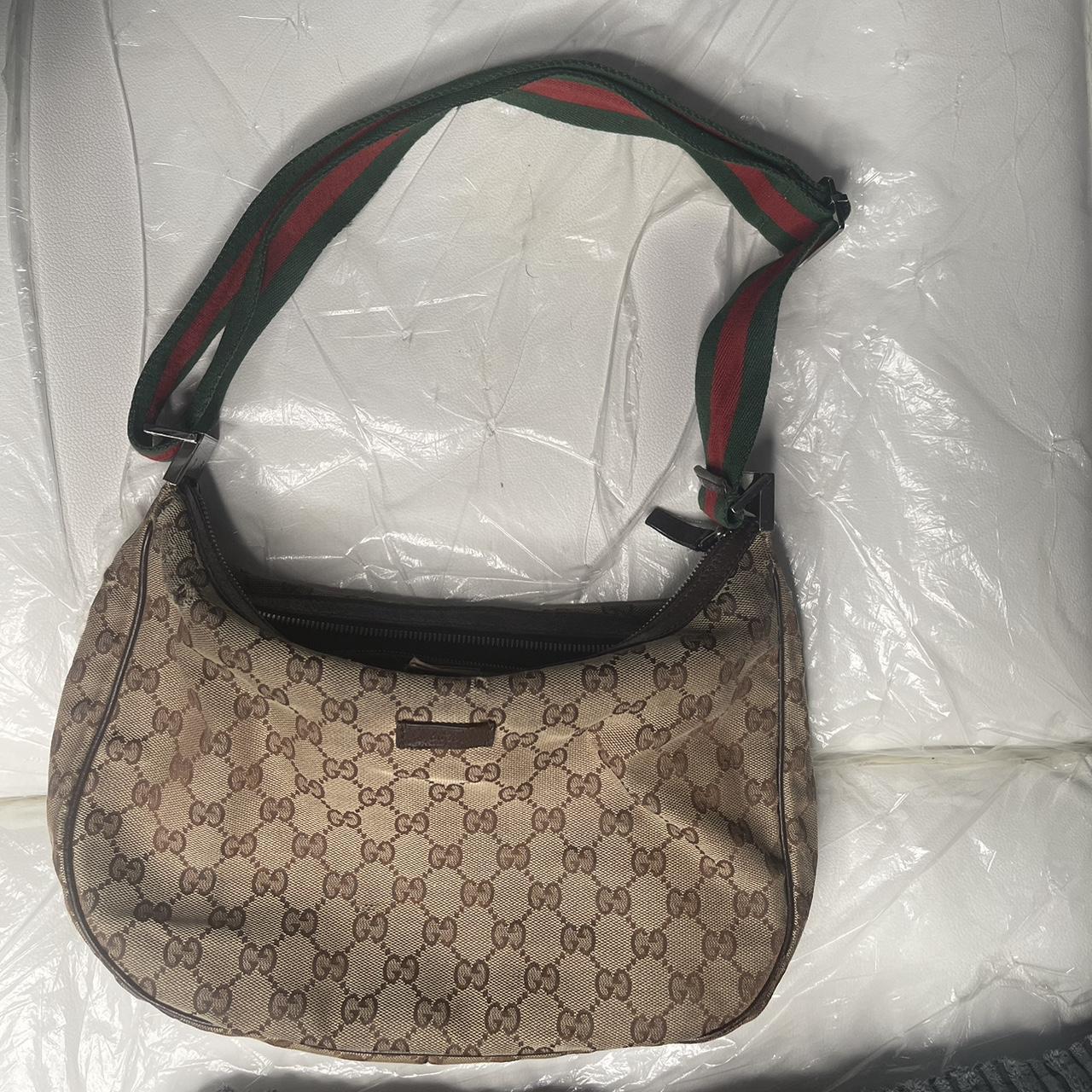 Authentic Gucci vintage bag Signs of wear and tear... - Depop