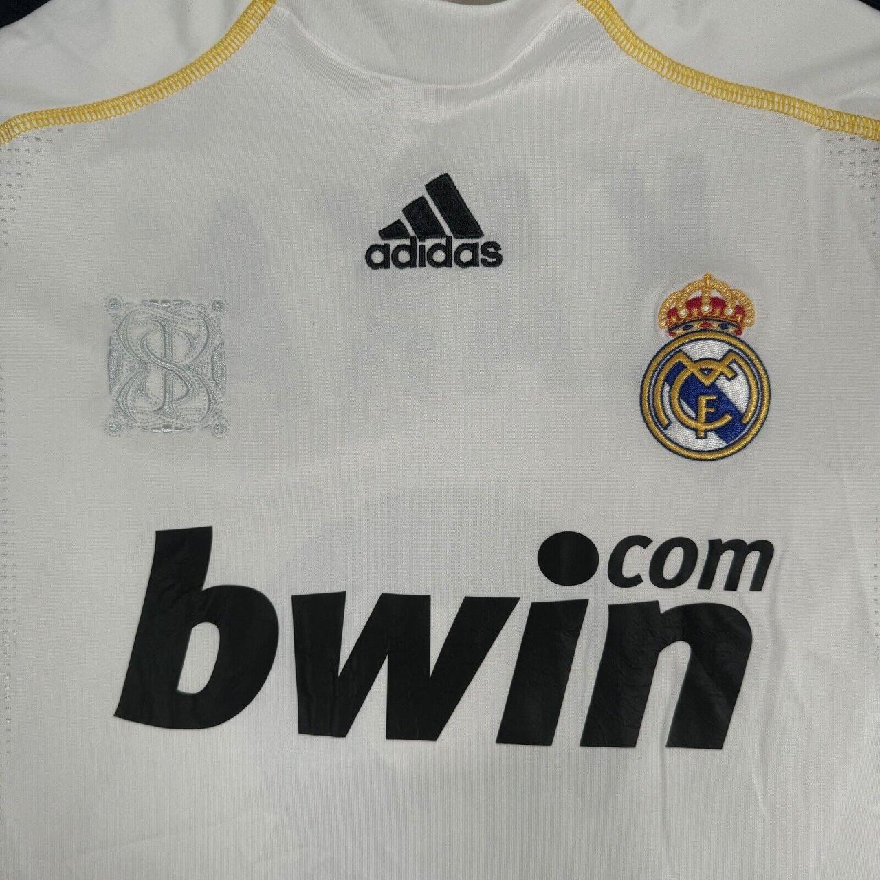 KAKA 8 Real Madrid 2009/2010 Home Football Shirt... - Depop