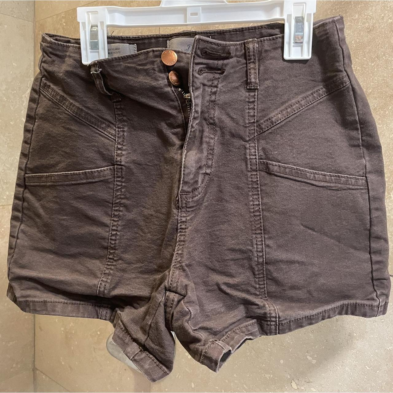 universal threads brown cargo high rise shorts (size... - Depop