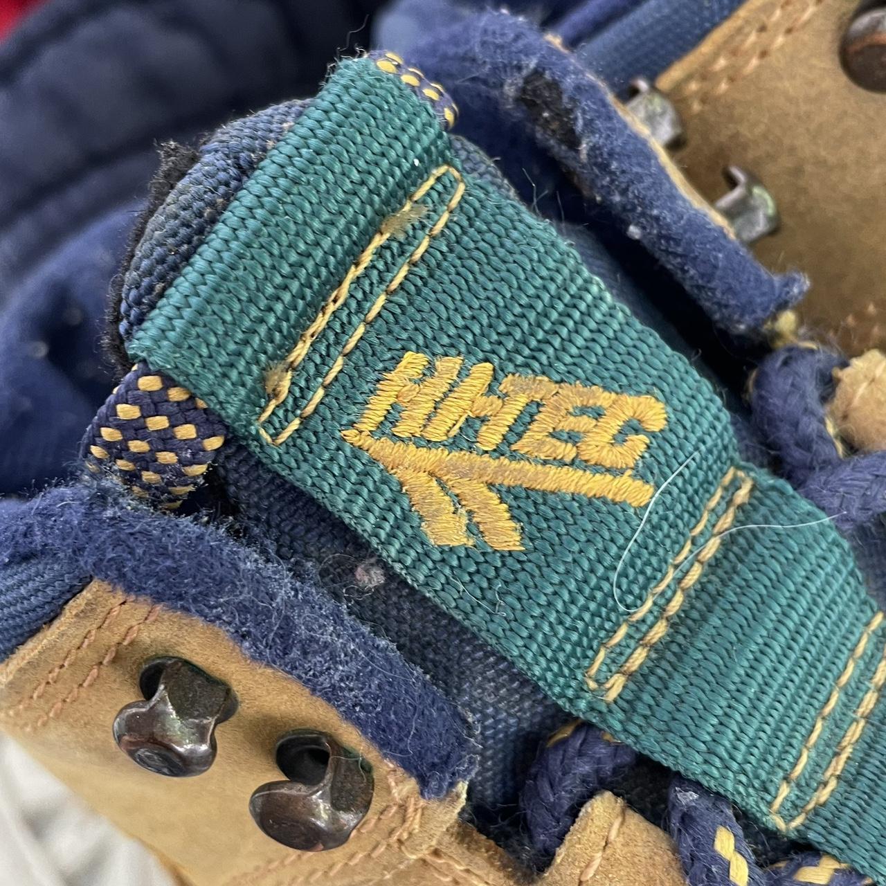 Hi-Tec Women's Tan and Brown Boots | Depop