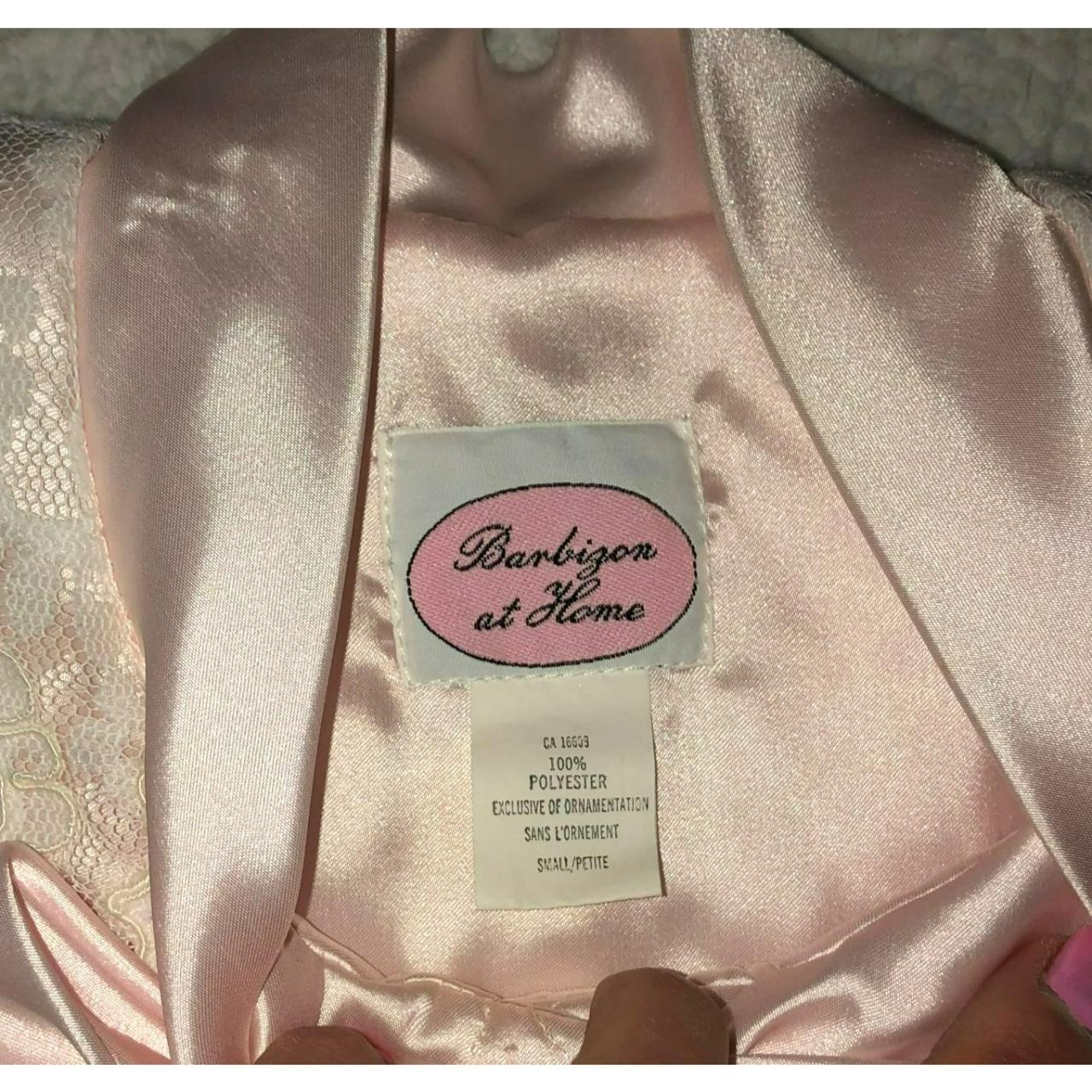 Women's Pink Robe | Depop