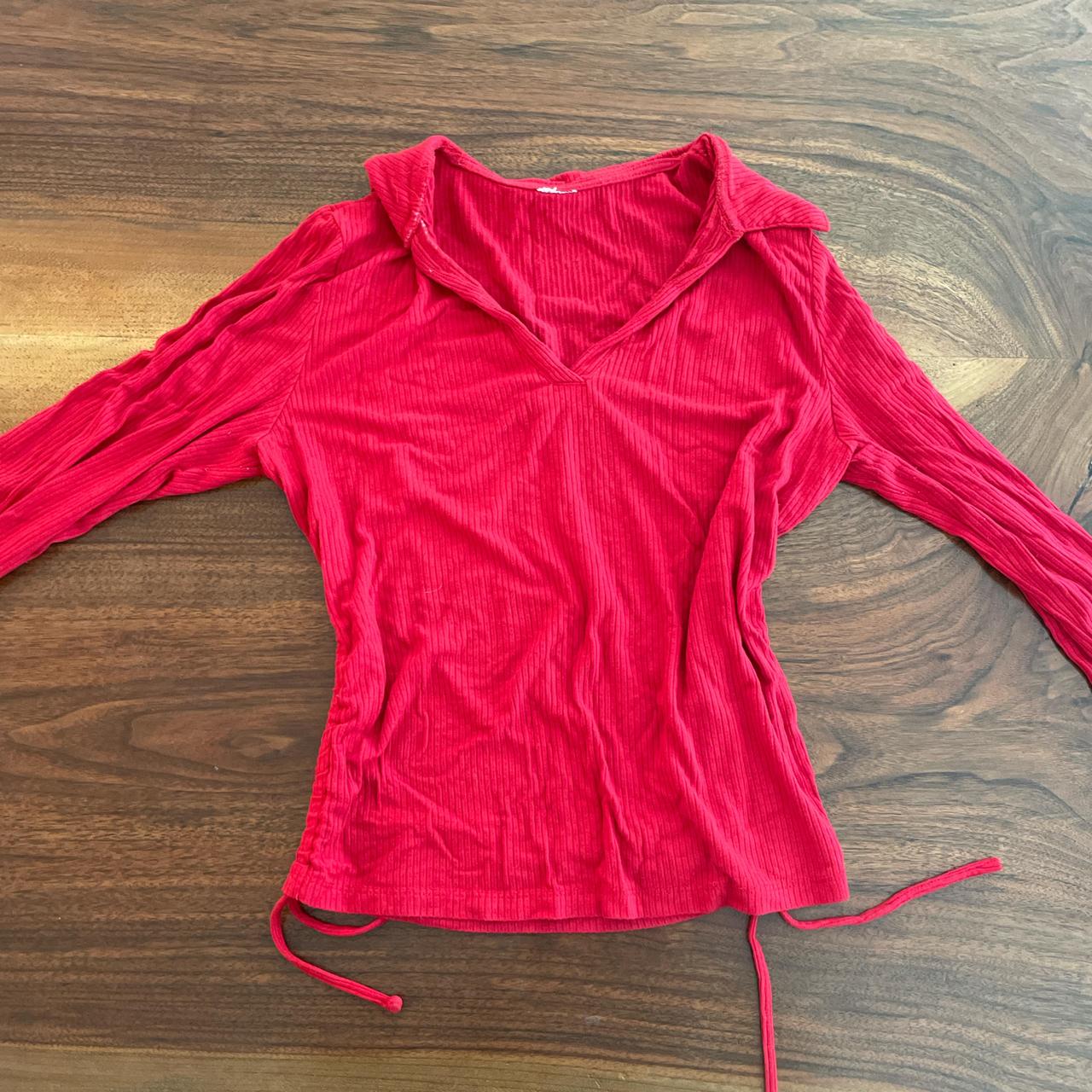 long sleeve form fitting red top #longsleeve #red - Depop