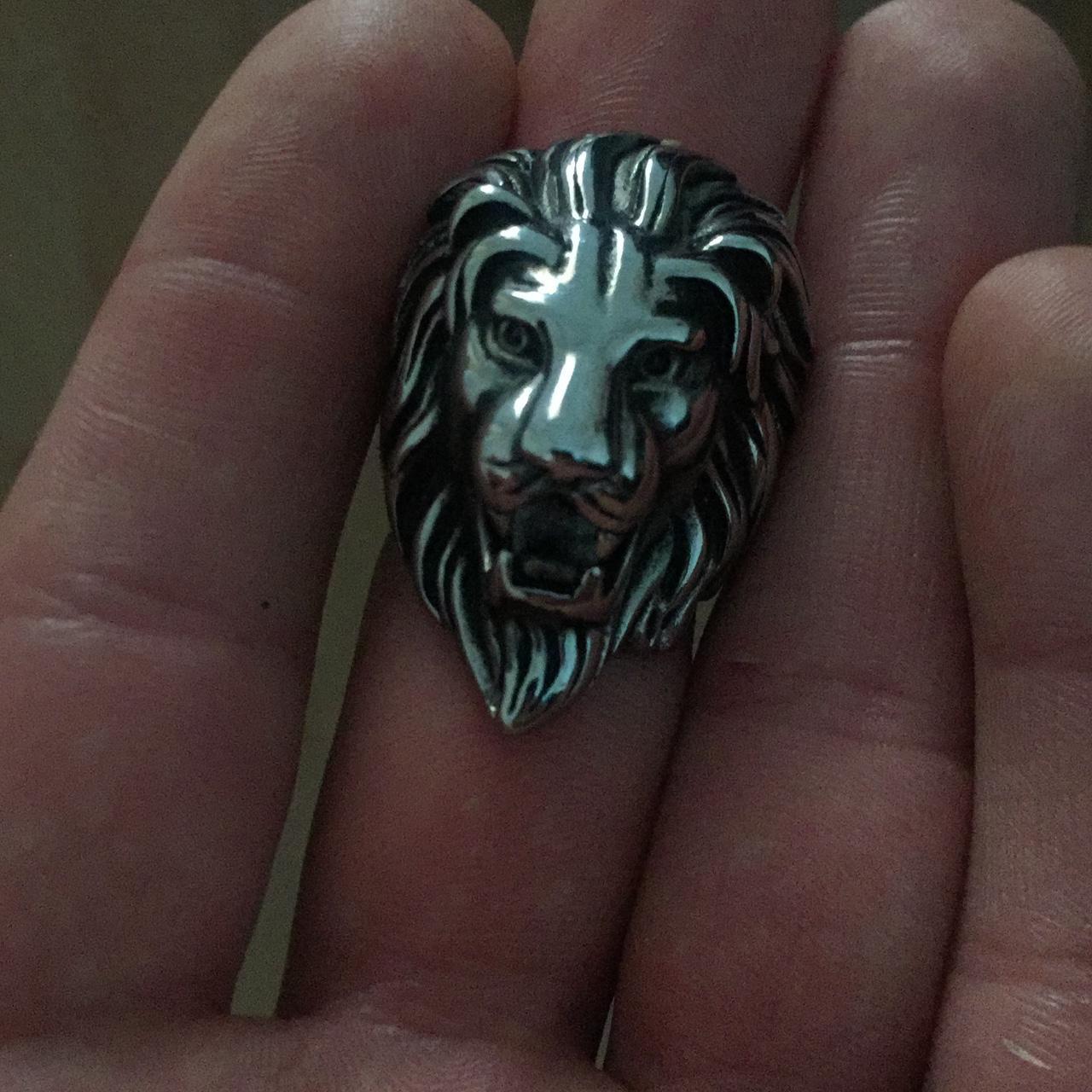 Chunky Lion Head Ring Size 8 and 10 - Depop