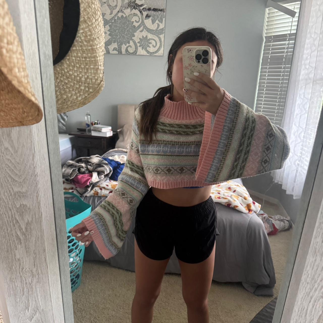 Super Cute Cropped Sweater No tag but fits like a... - Depop