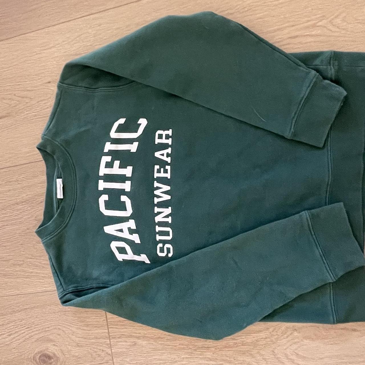 Kids pacsun crewneck Super cute would where it but... - Depop