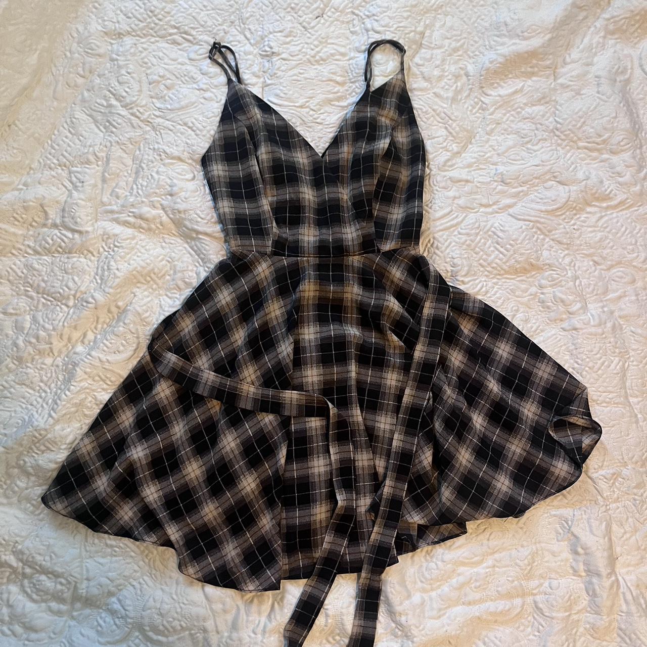 Cute dress from essue. Selling since it doesn’t fit... - Depop