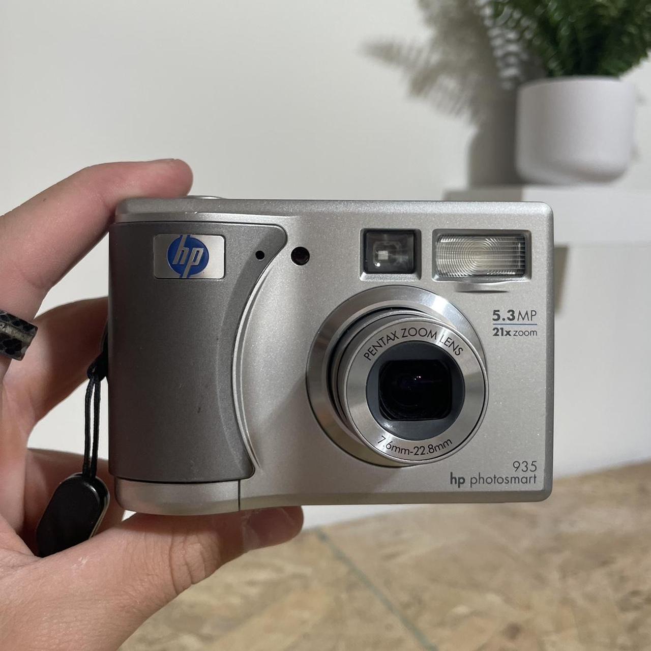 HP 5.3 megapixel digital camera In good... - Depop