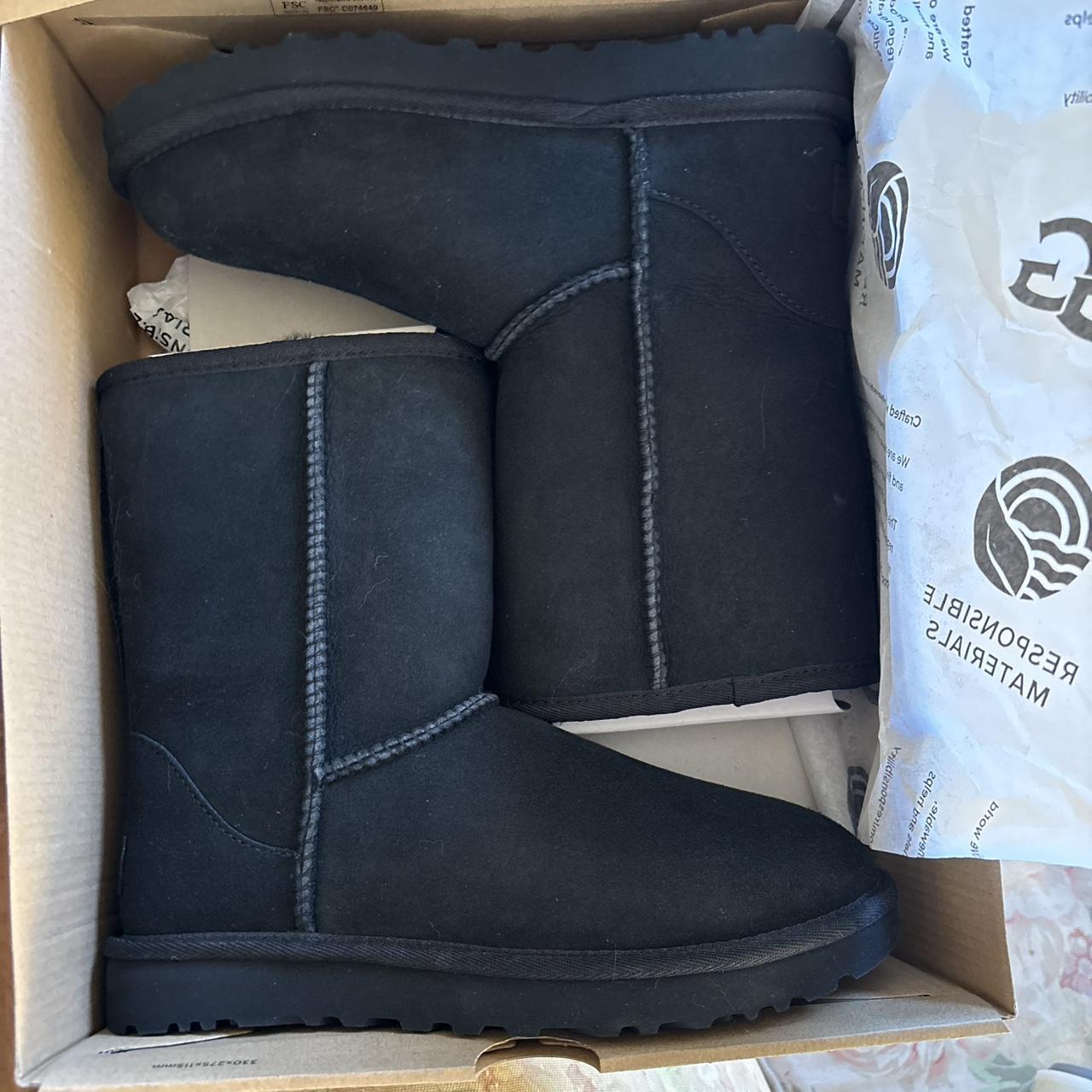 NIB - classic short Uggs in black W6 Retails for $180 | Depop