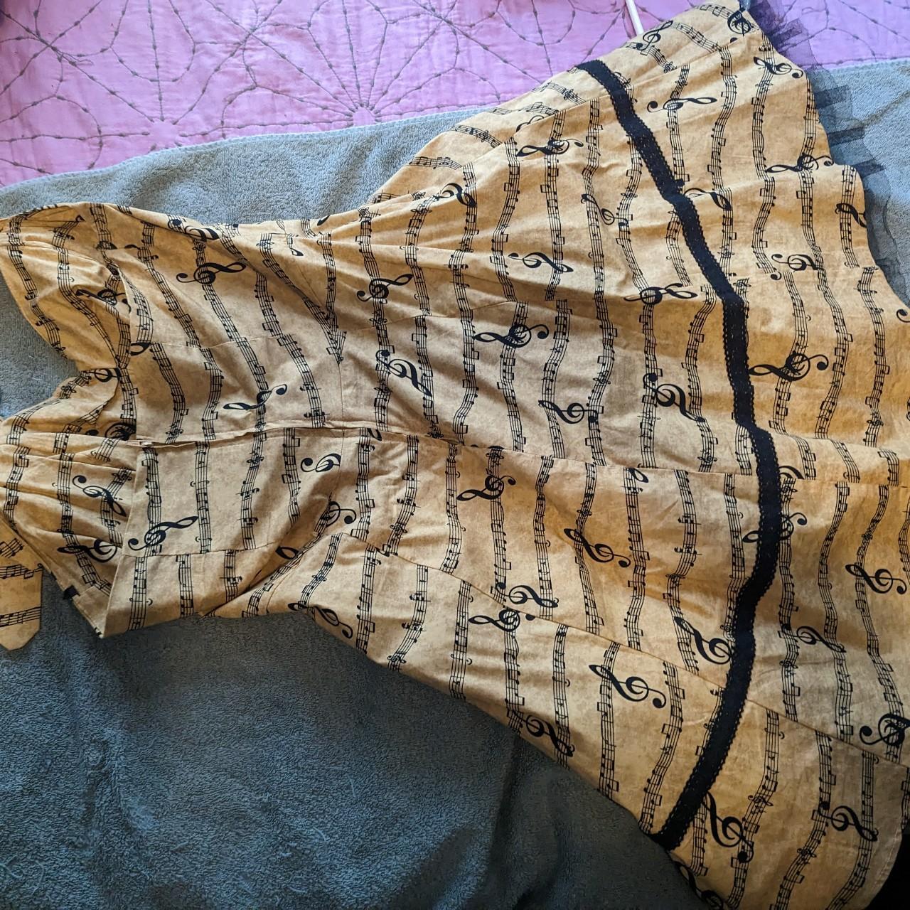 Hot Topic Women's Tan and Cream Dress | Depop