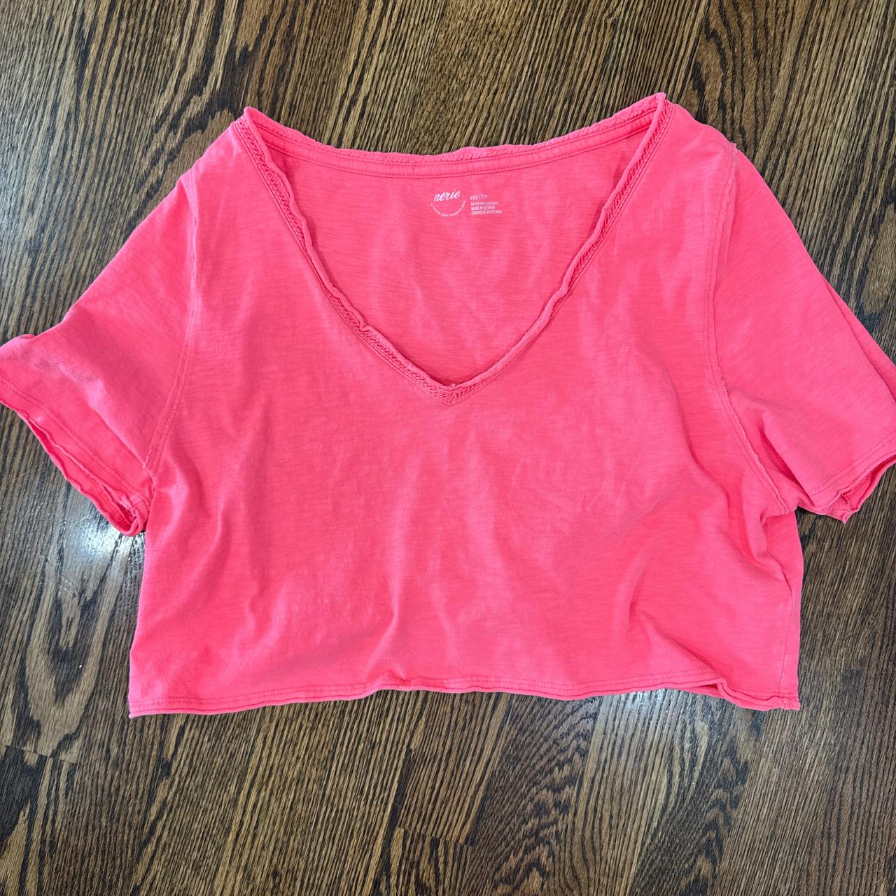 Aerie crop top, fluorescent pink - Depop