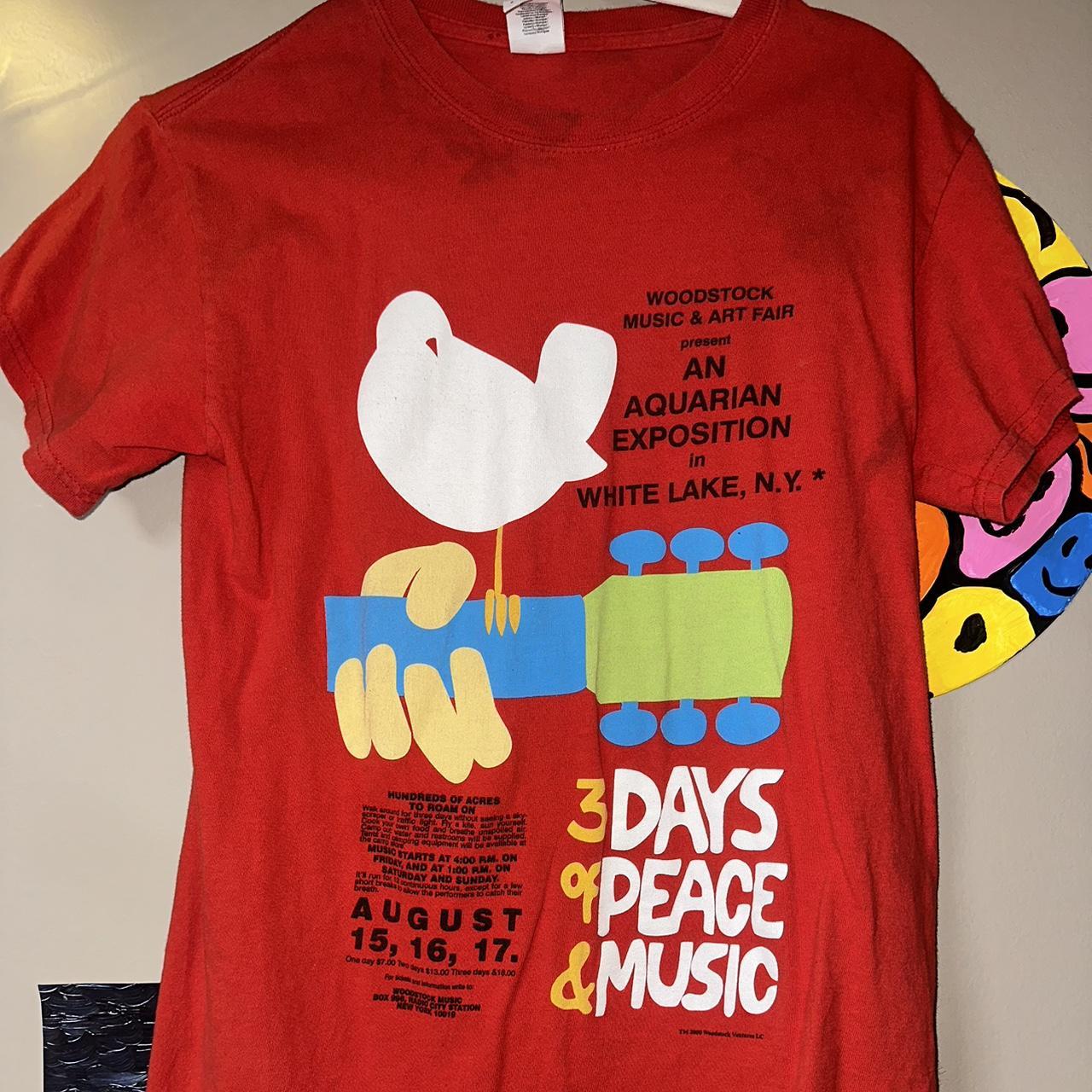red woodstock festival tee size: small - Depop
