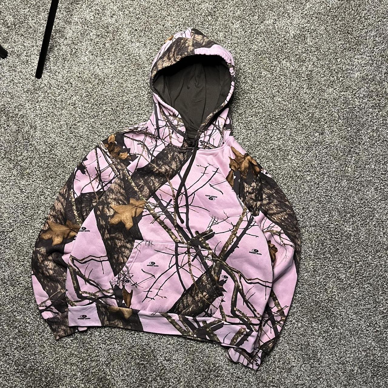 vintage y2k pink realtree camo hoodie fits a womens... - Depop