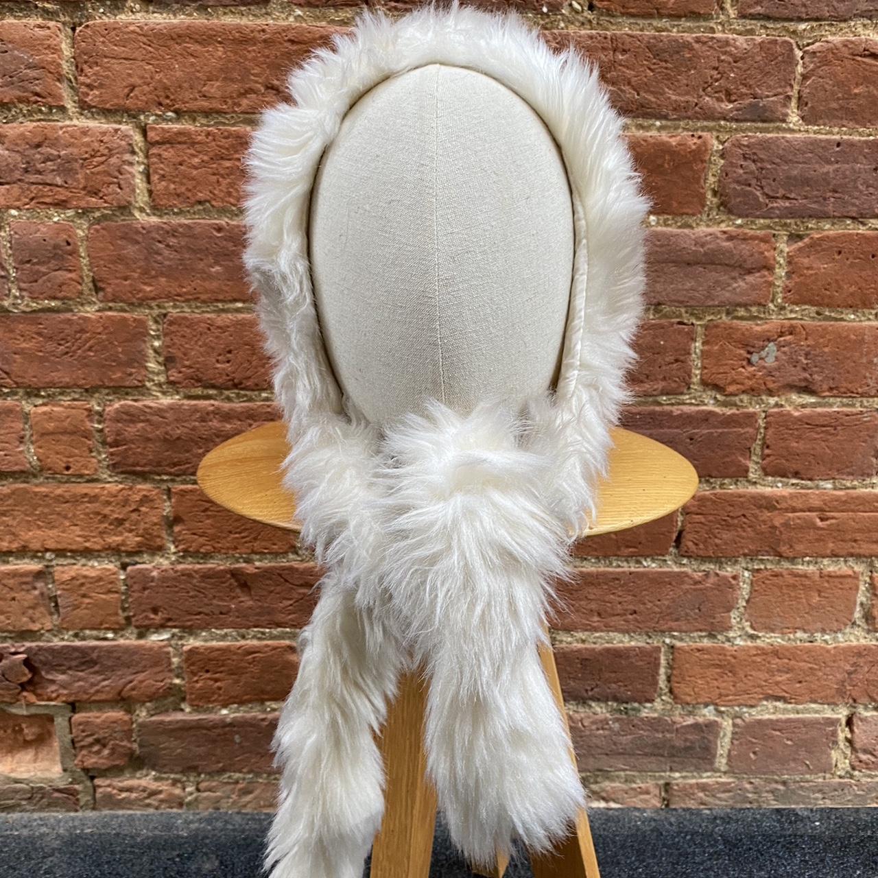 FREE POSTAGE Vintage cream and grey faux fur hat... - Depop