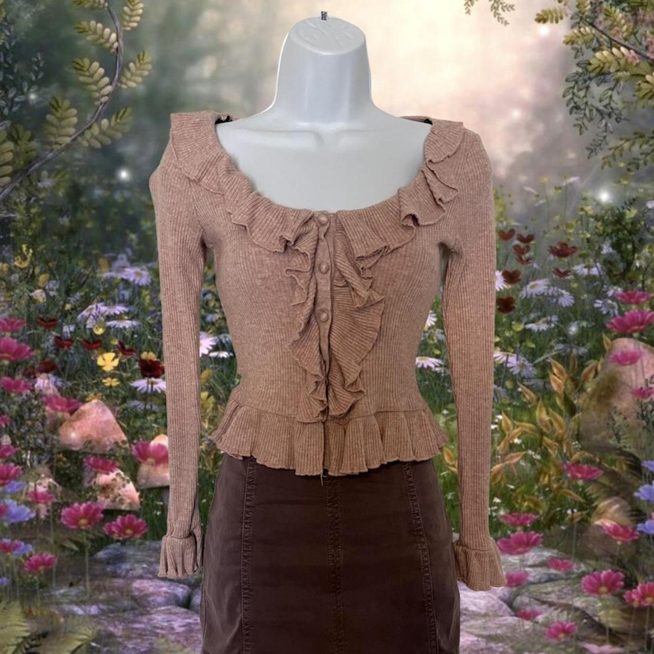 Super cute pink ruffle top from forever21 size small... - Depop