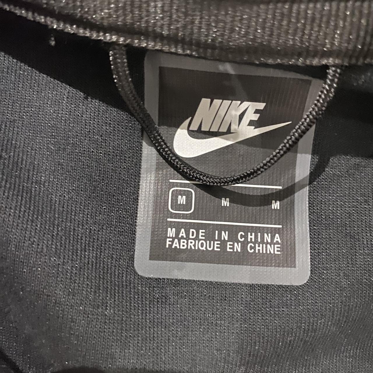 black nike tech fleece worn size m - Depop