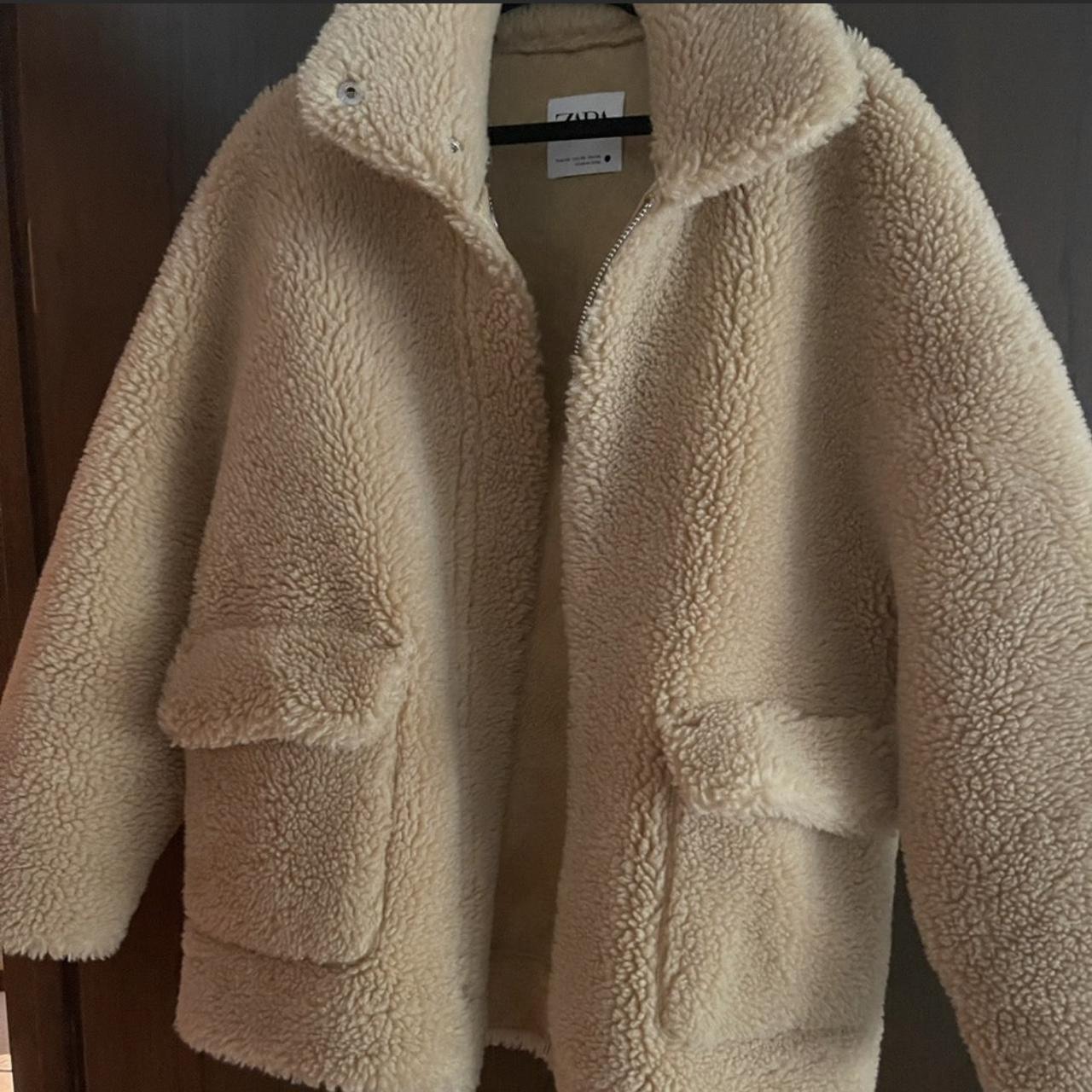 Zara Women's Tan Jacket | Depop