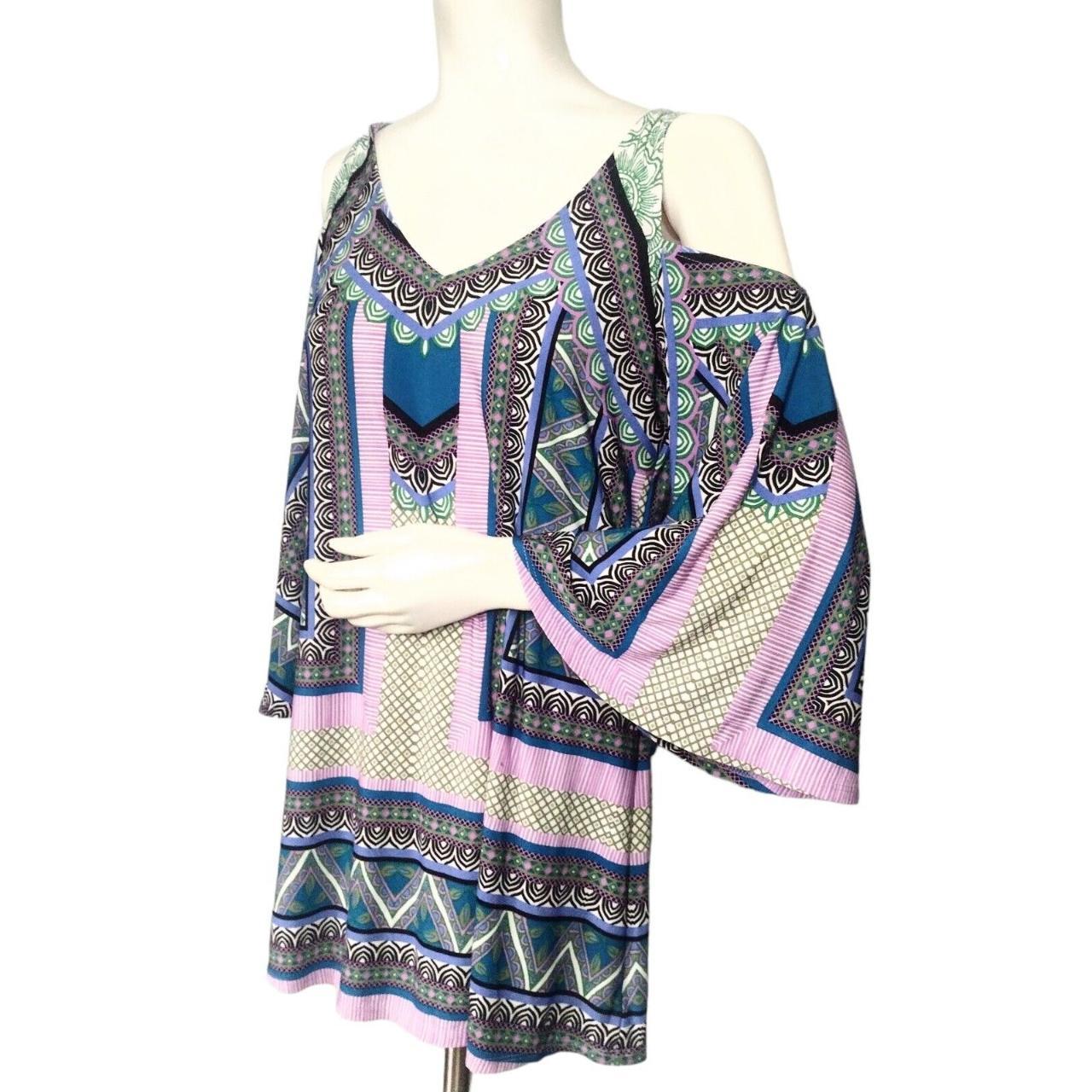 Coco Bianco Cold Shoulder Slinky Top Size S Flare... - Depop