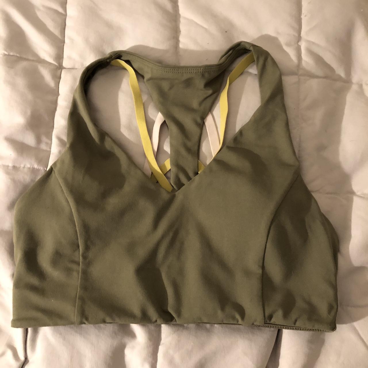 Fabletics green sports bra size S - Depop