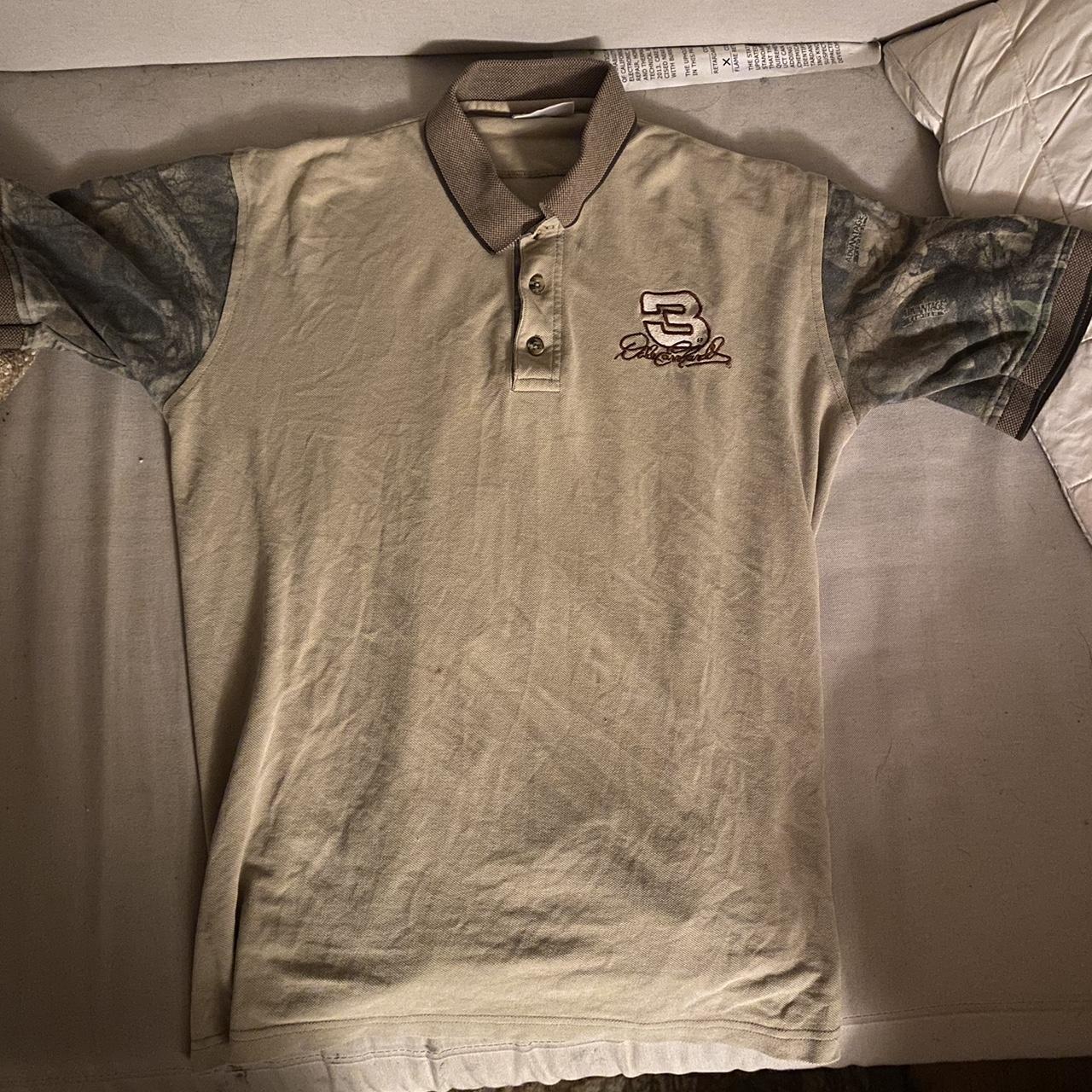 Tan/Camo team realtree collard shirt Size: L Camo... - Depop