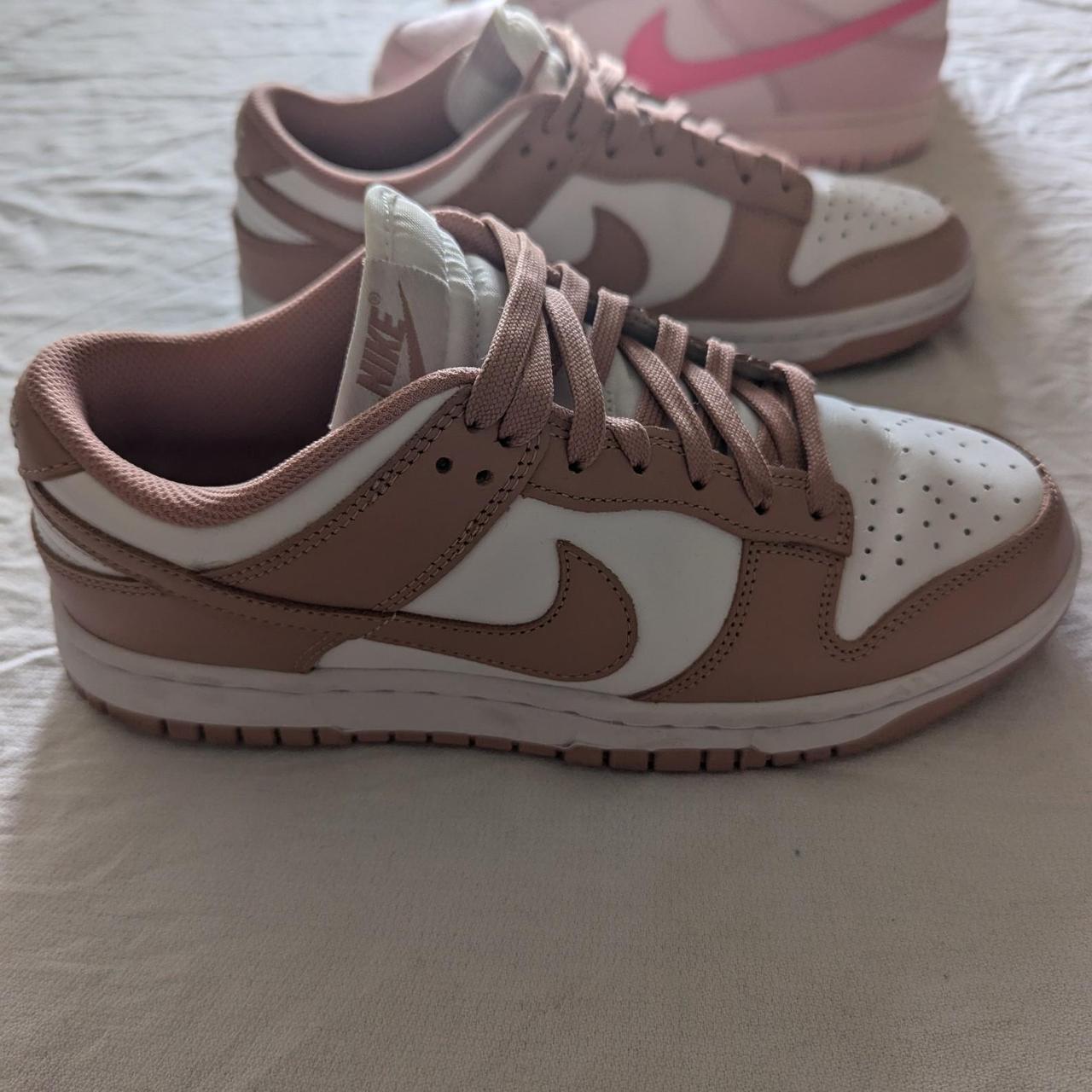 Nike dunks in very good condition US8 - Depop