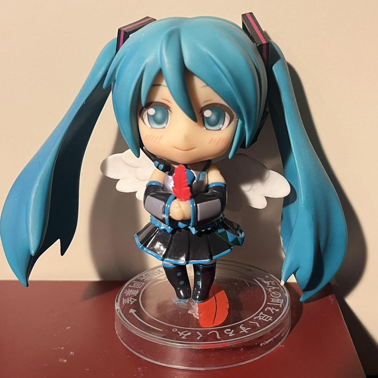 Hatsune miku red feather co-de figure comes as... - Depop