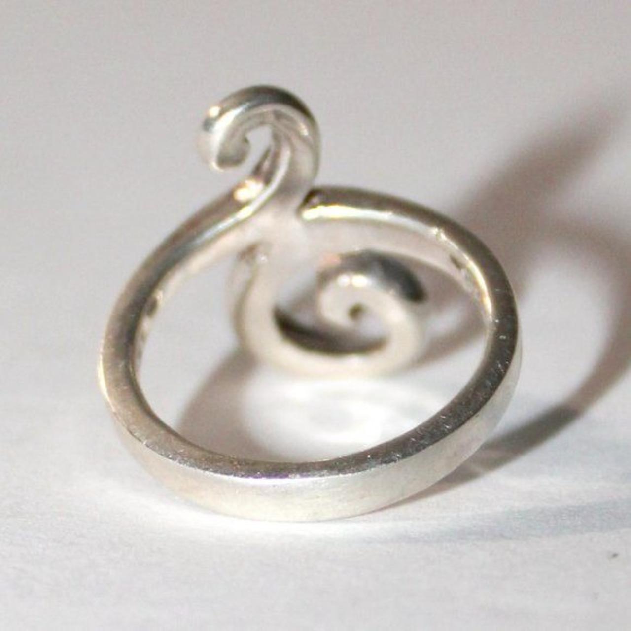Sterling Silver Swirl Ring Simple swirl design in... - Depop