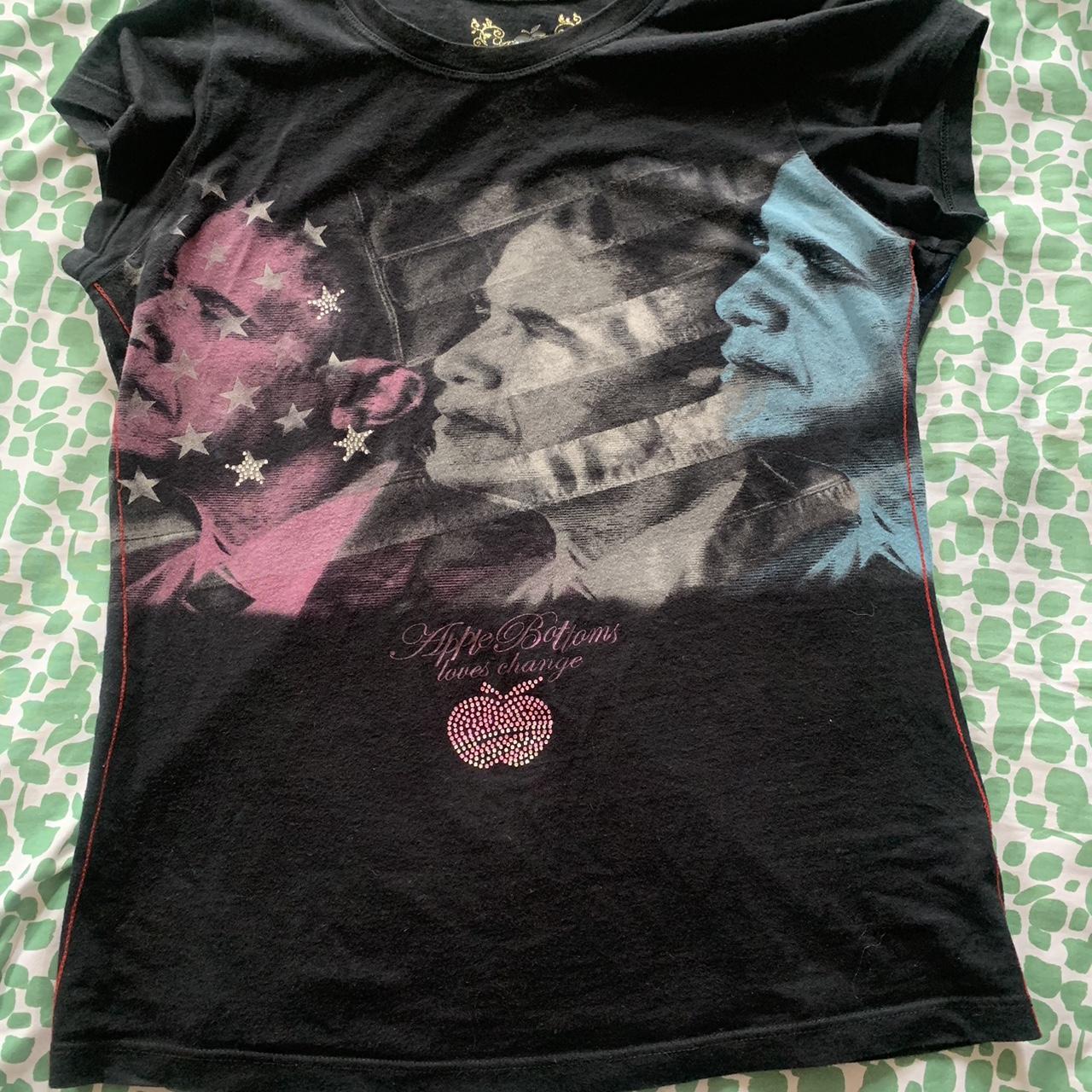 Apple Bottoms Women's Black and Red T-shirt | Depop