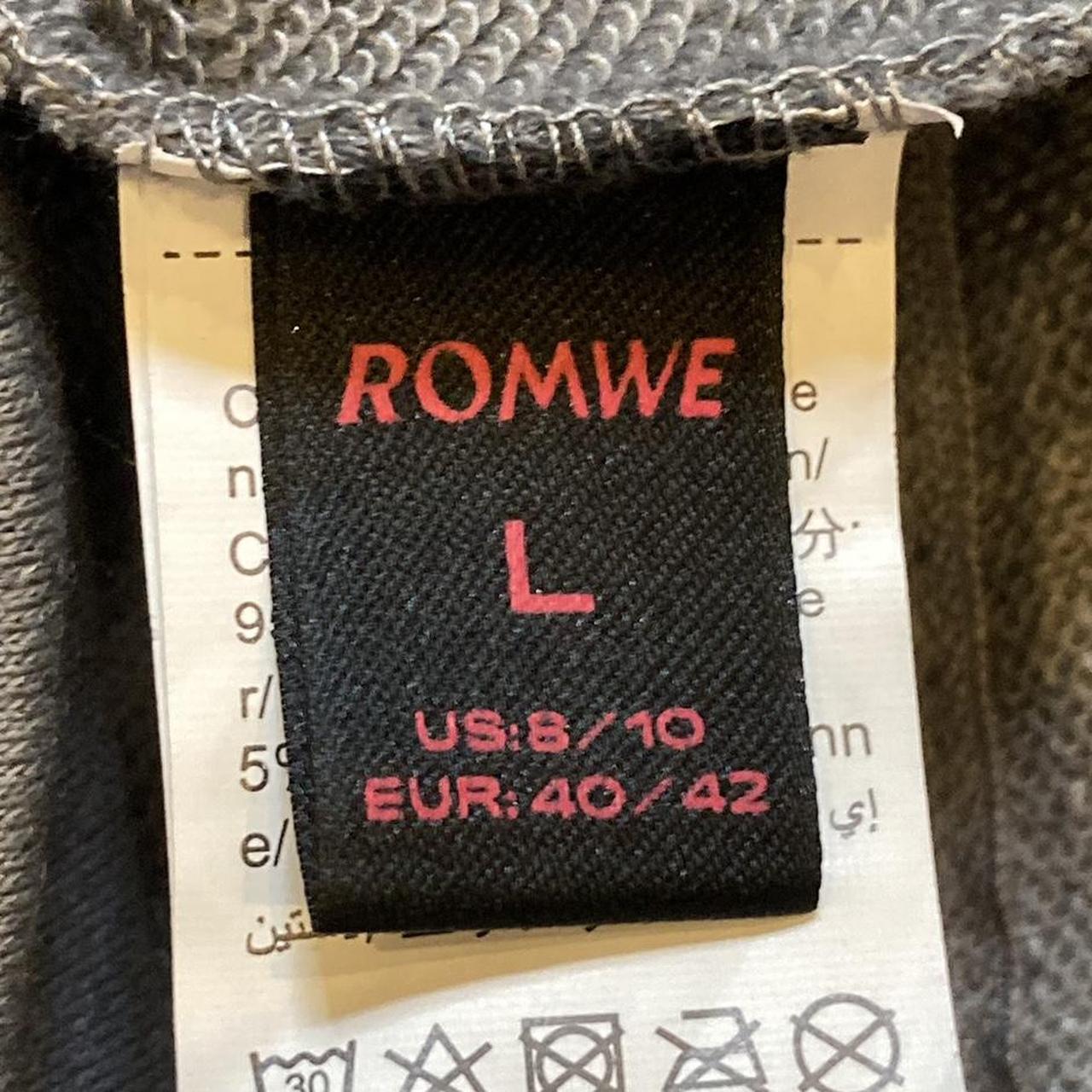 new without tags romwe size L grey skull/star design... - Depop