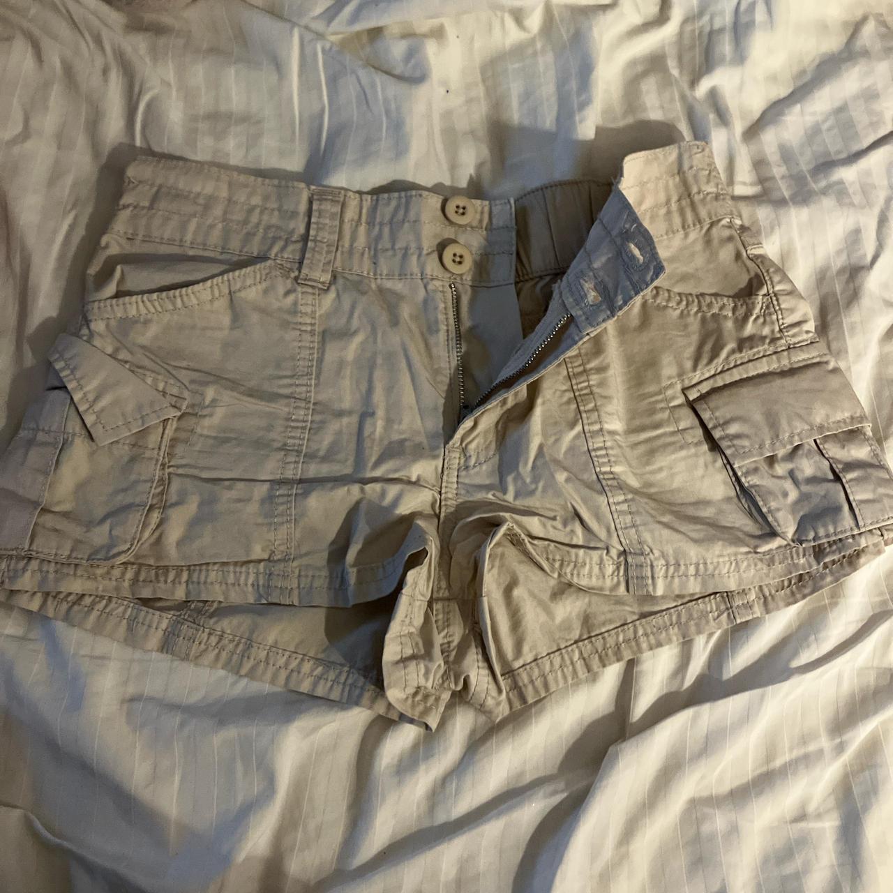 Factory Mini Cargo Shorts been worn only a few times | Depop