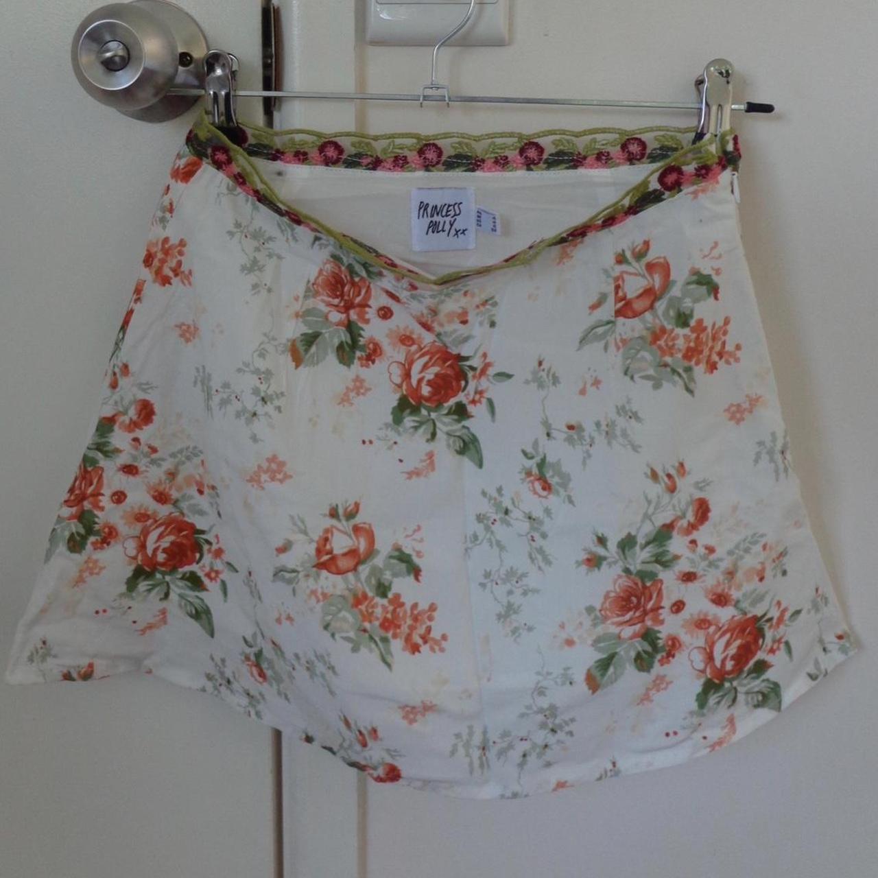 princess polly ringa rosey mini skirt🤍 aus/uk 4 | Depop