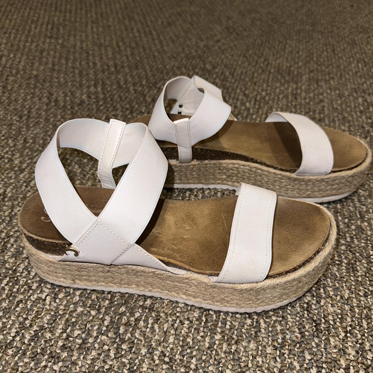 Cute white platform sandals, perfect for so many... - Depop