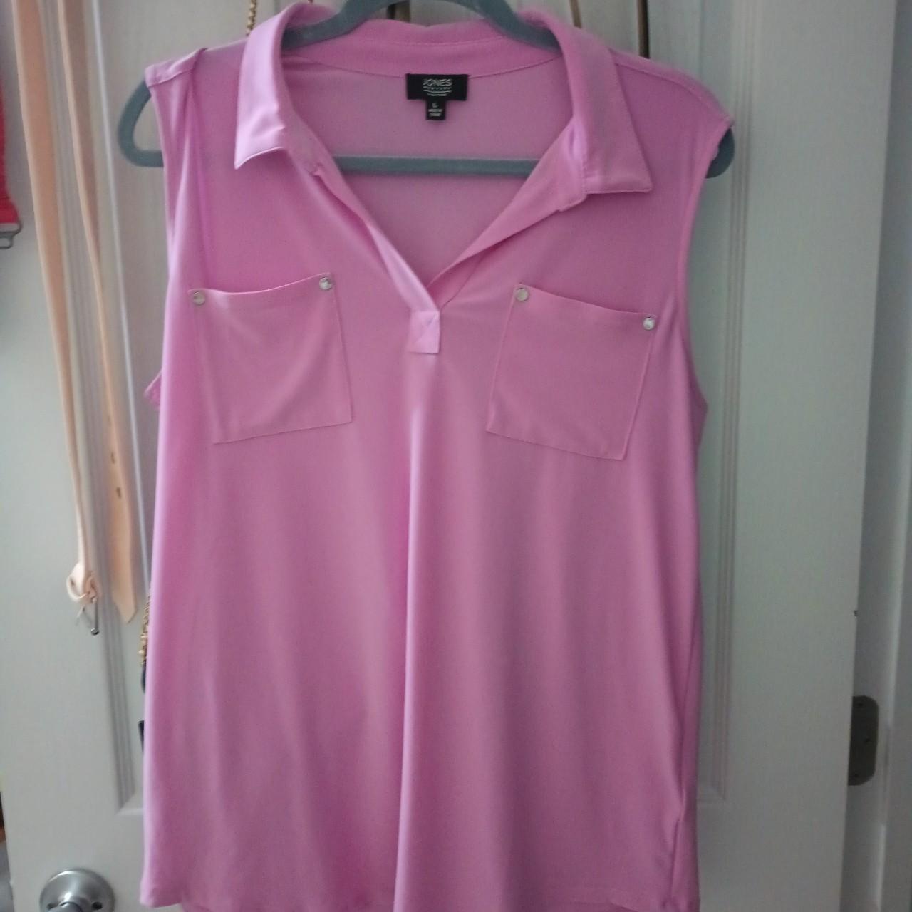 Women's Pink T-shirt | Depop