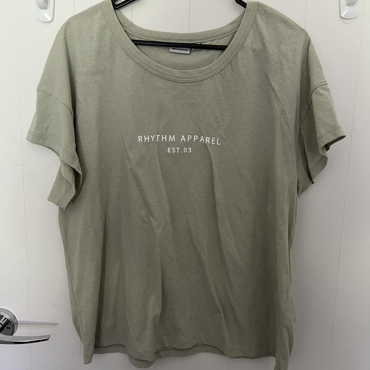 Rhythm Apparel tee Green Size 14 Hardly worn $15 - Depop