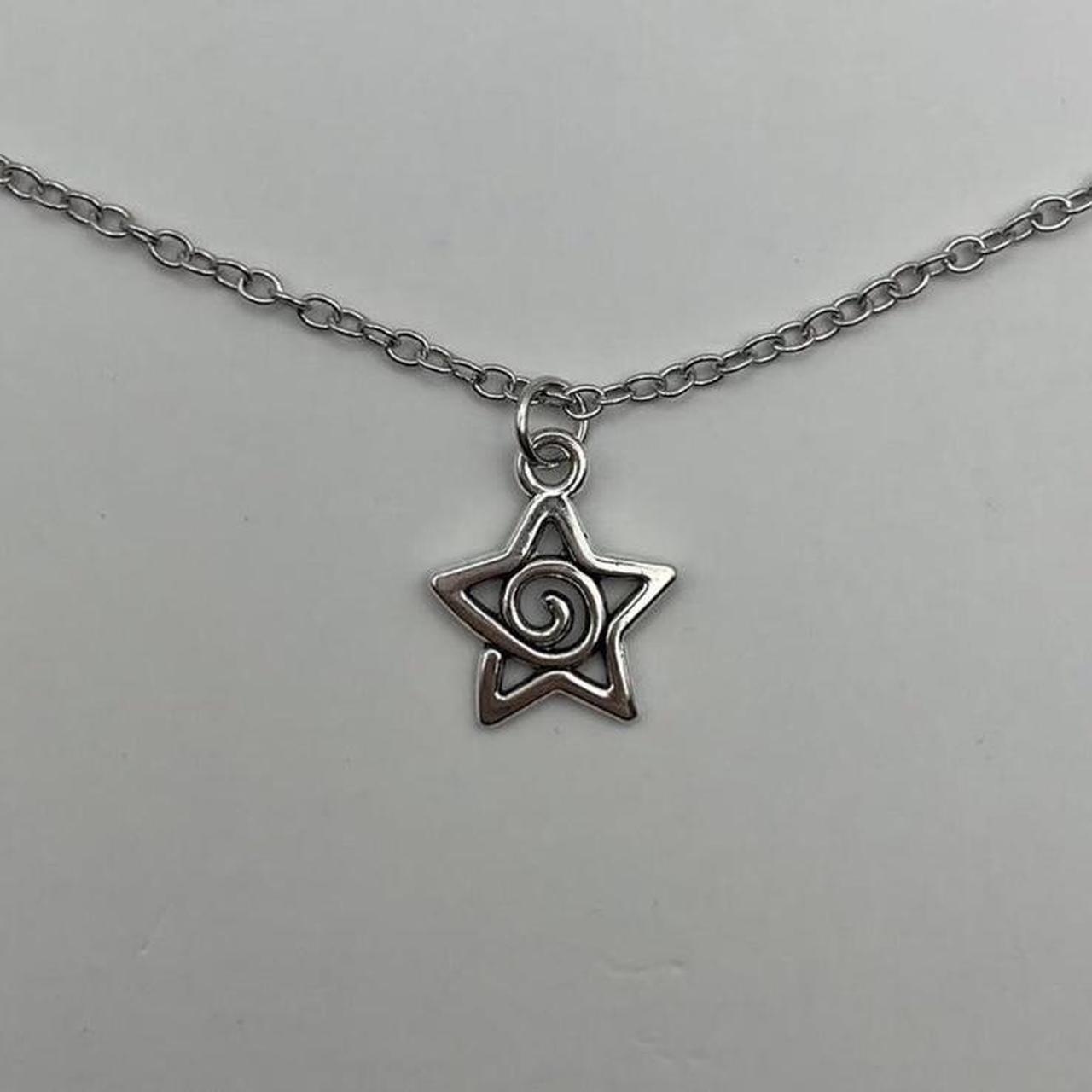 y2k 2000s style silver star necklace minimalist... - Depop