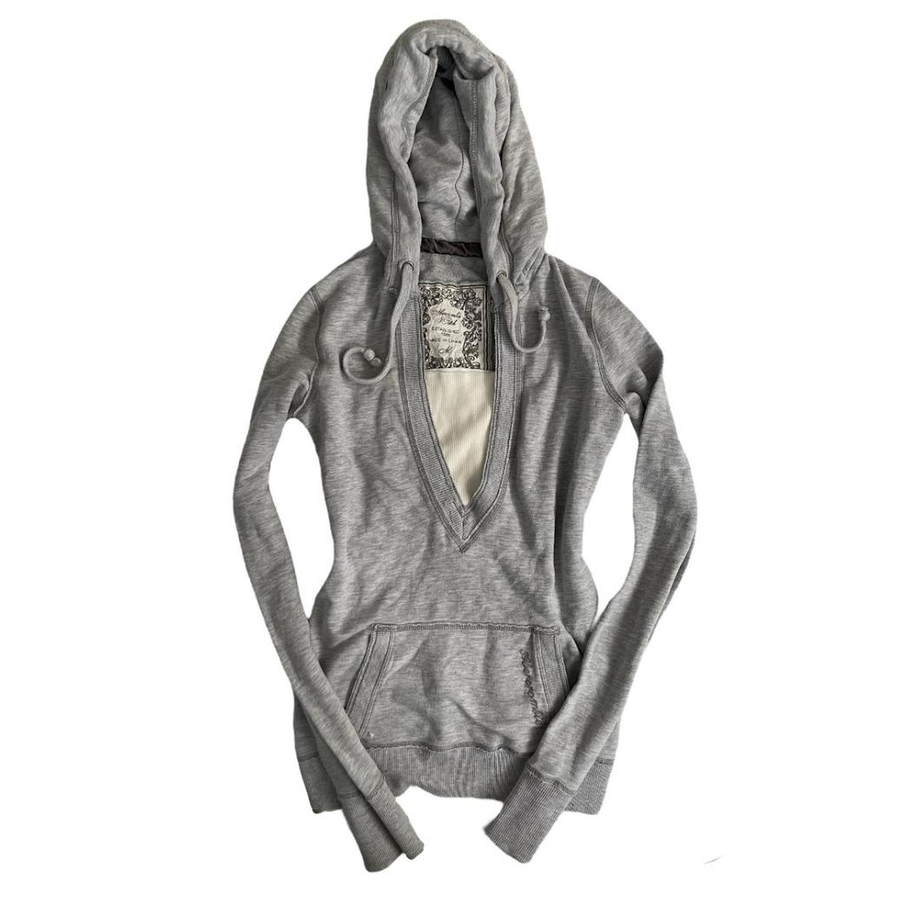 y2k grunge Abercrombie grey babydoll sweater with a... - Depop