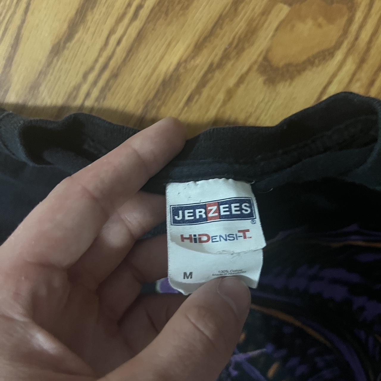 Jerzees Dragon T Sized M 15$ obo - Depop