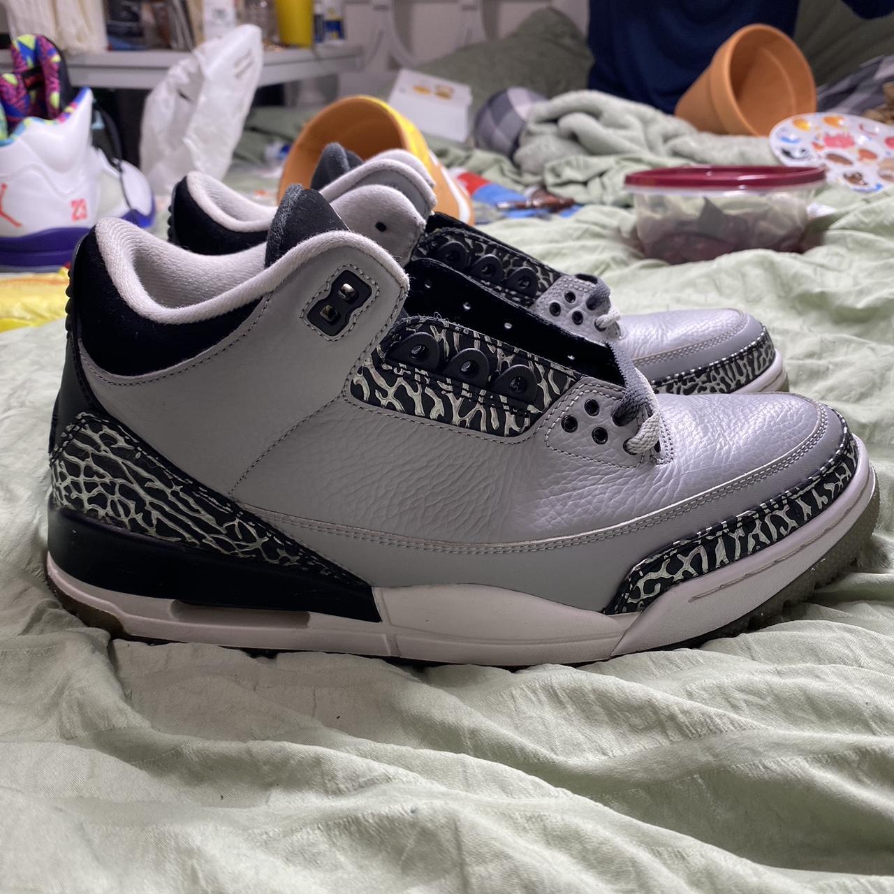 Jordan 3 wolf grey size 11 barley worn no... - Depop