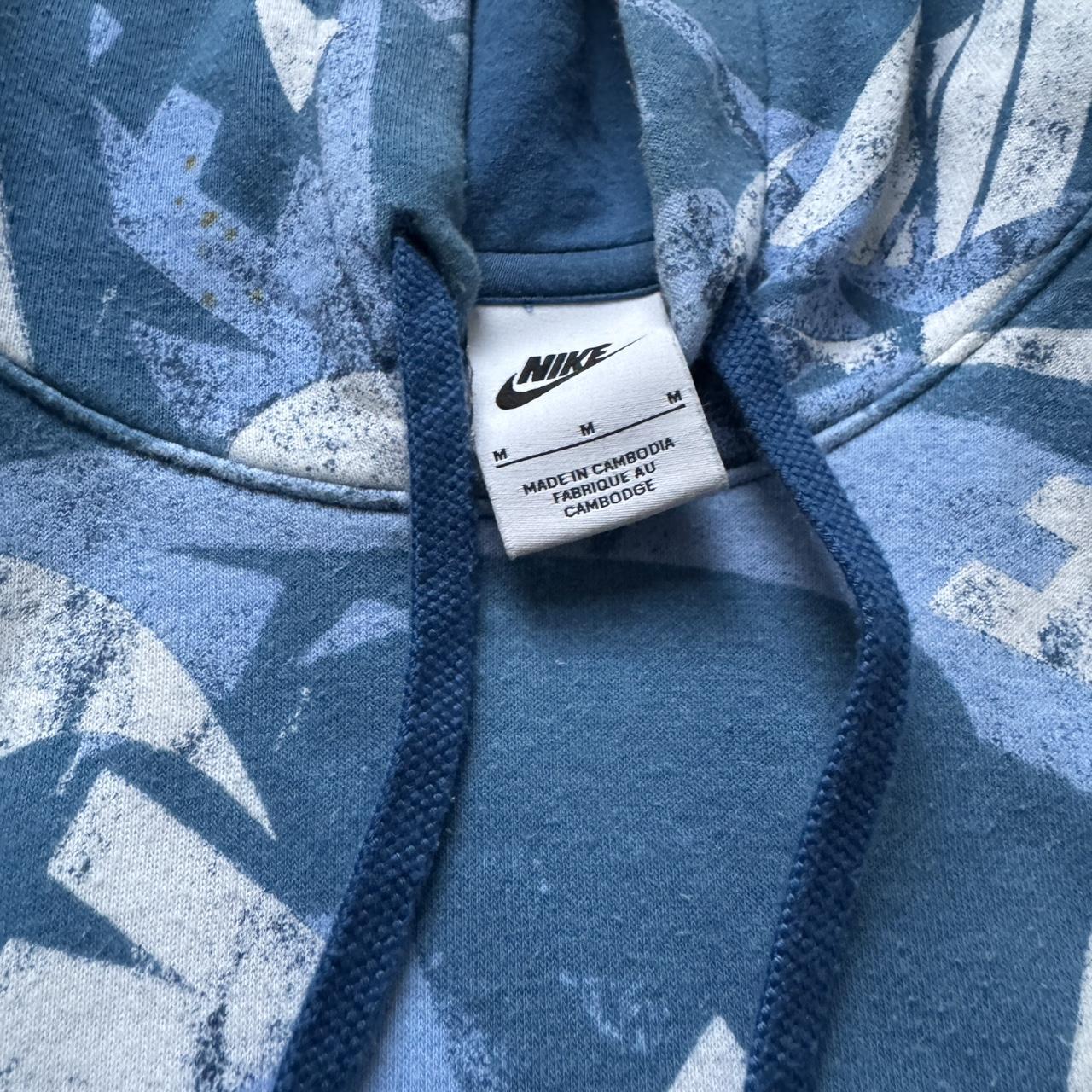 Nike hoodie - Depop